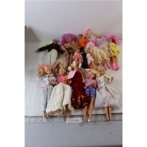 Assorted Barbie Dolls Bodnarus Auctioneering