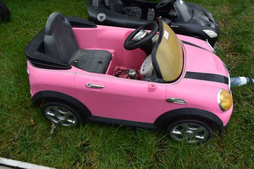 Pink mini cooper electric toy car