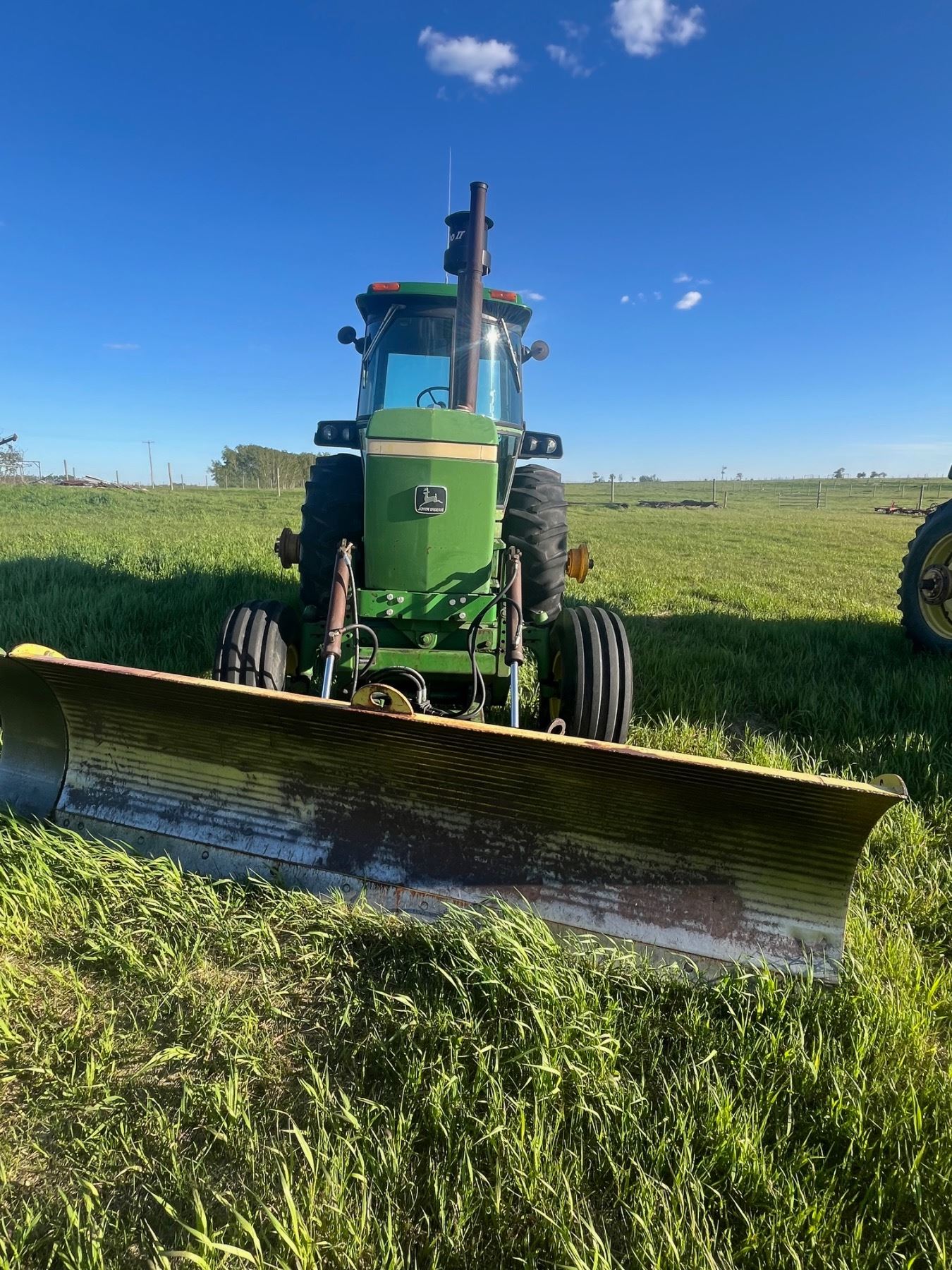 1980 John Deere 4440 Tractor, 5982 Hrs, 3 hyd SCV's, Quad Transmission ...