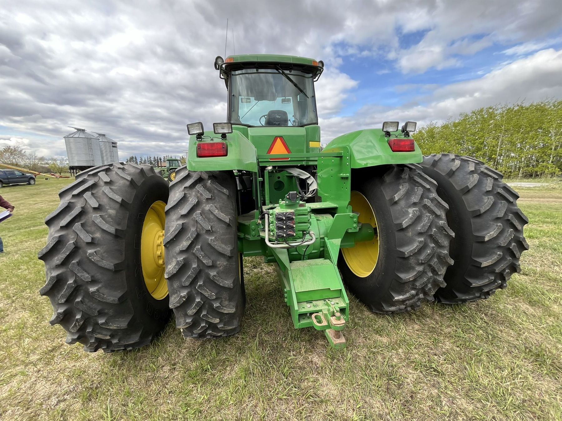 1997 John Deere 9100 4WD Tractor, No PTO, 1860 Original Hrs, Always Shedded. RARE MINT CONDITION