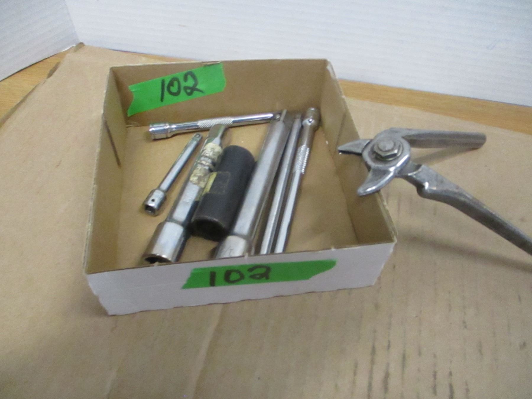 ESTATE: BOX C/W ASSORTED EXTENSION TOOLS, ETC