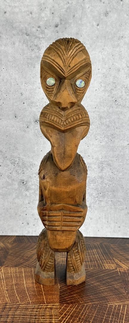 Maori New Zealand Tiki Carving