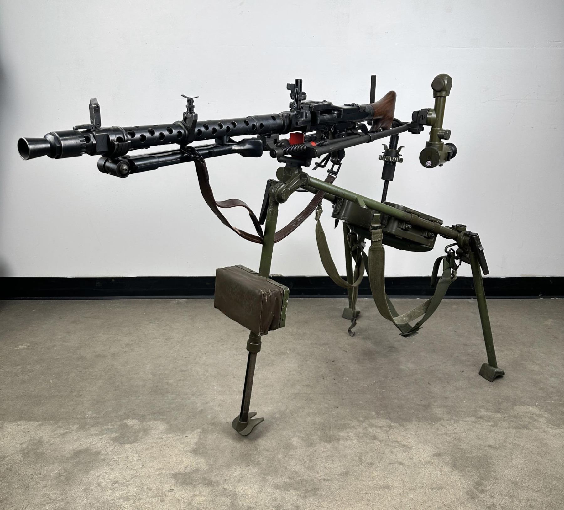WW2 German MG34 Display Gun Lafette Tripod