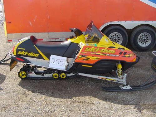 2002 Ski Doo MXZ 700