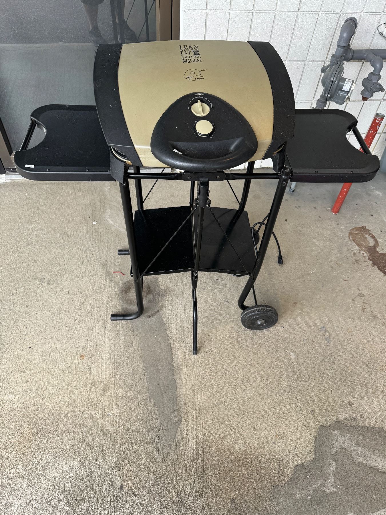 Lean mean grilling machine