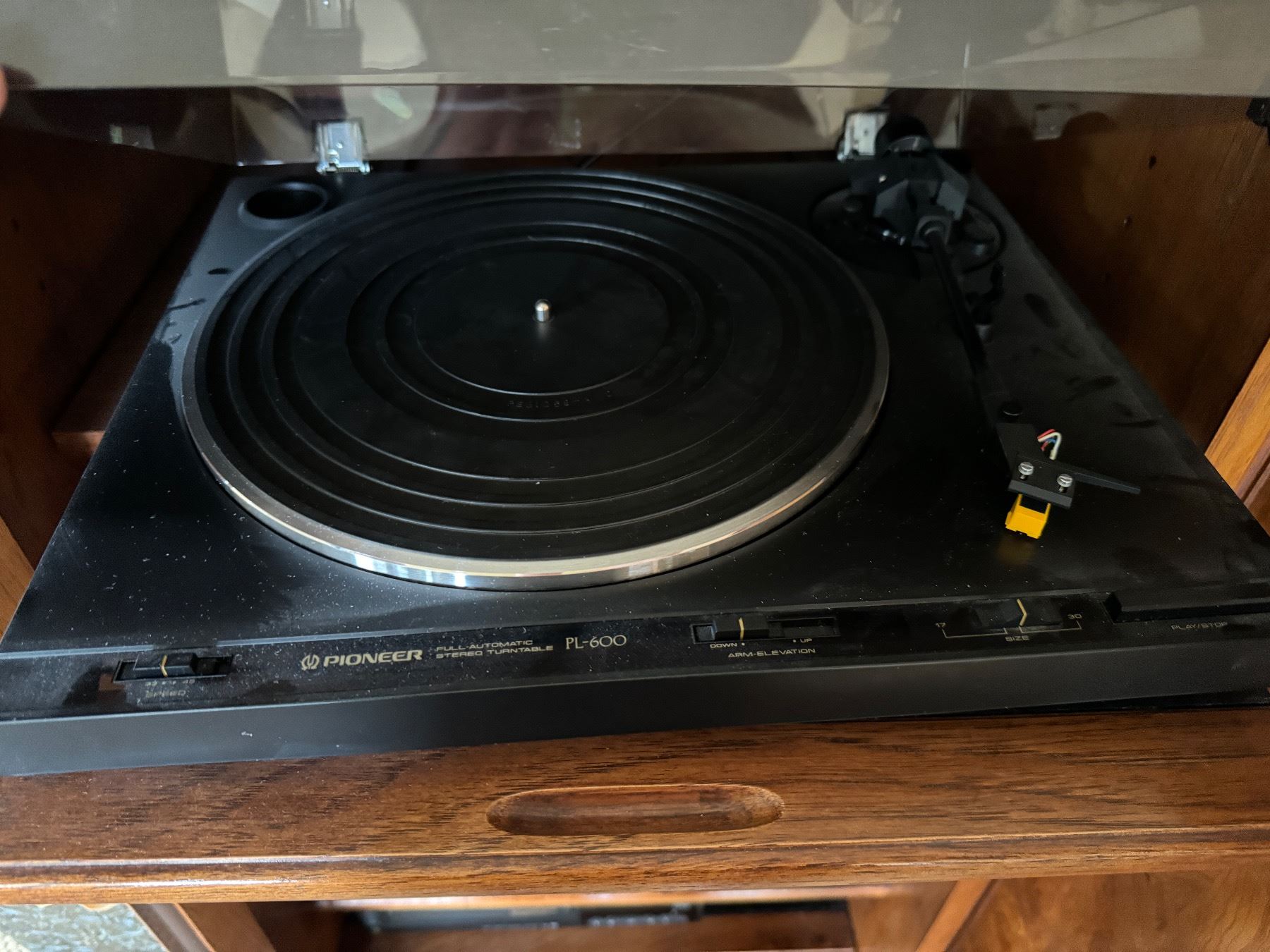 Pioneer PL 600 turntable