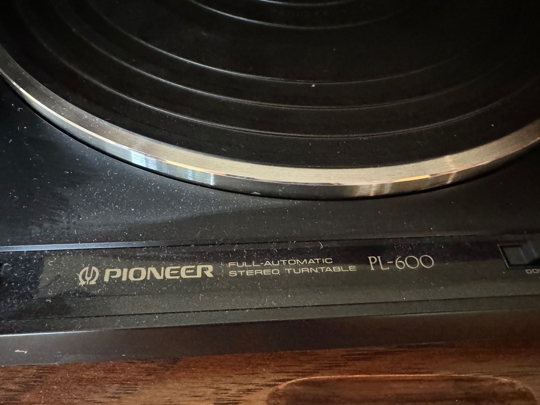 Pioneer PL 600 turntable