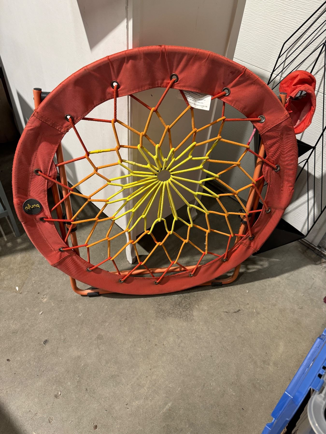 Folding spring chair