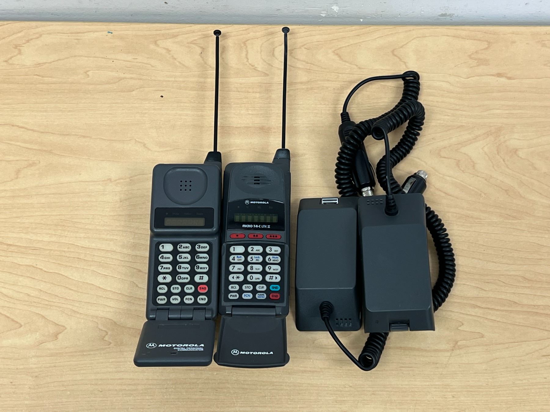 2 Vintage Motorola Brick Style Flip Phones w/ extra batteries as ...