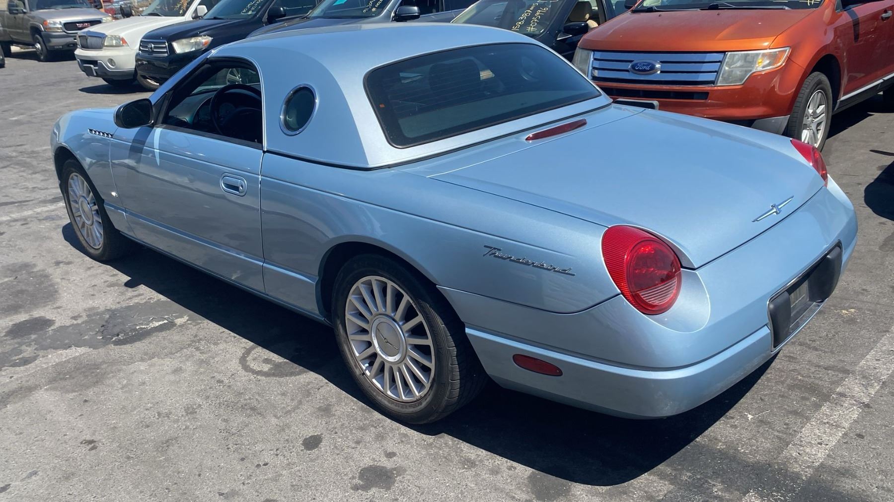 2004 Ford Thunderbird