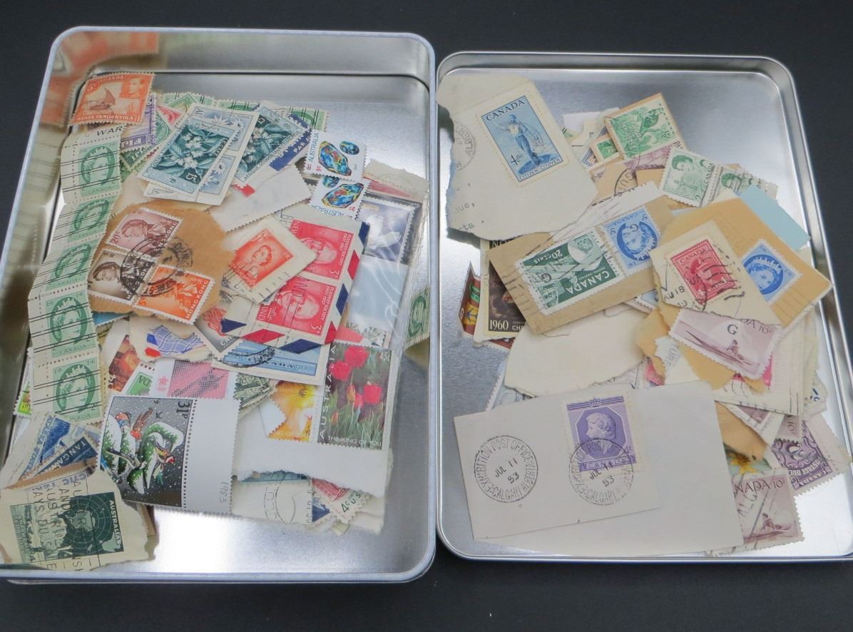 200+ Used & Unused World Stamps Canada, New Zealand, USA, CCCP, FIJI ...