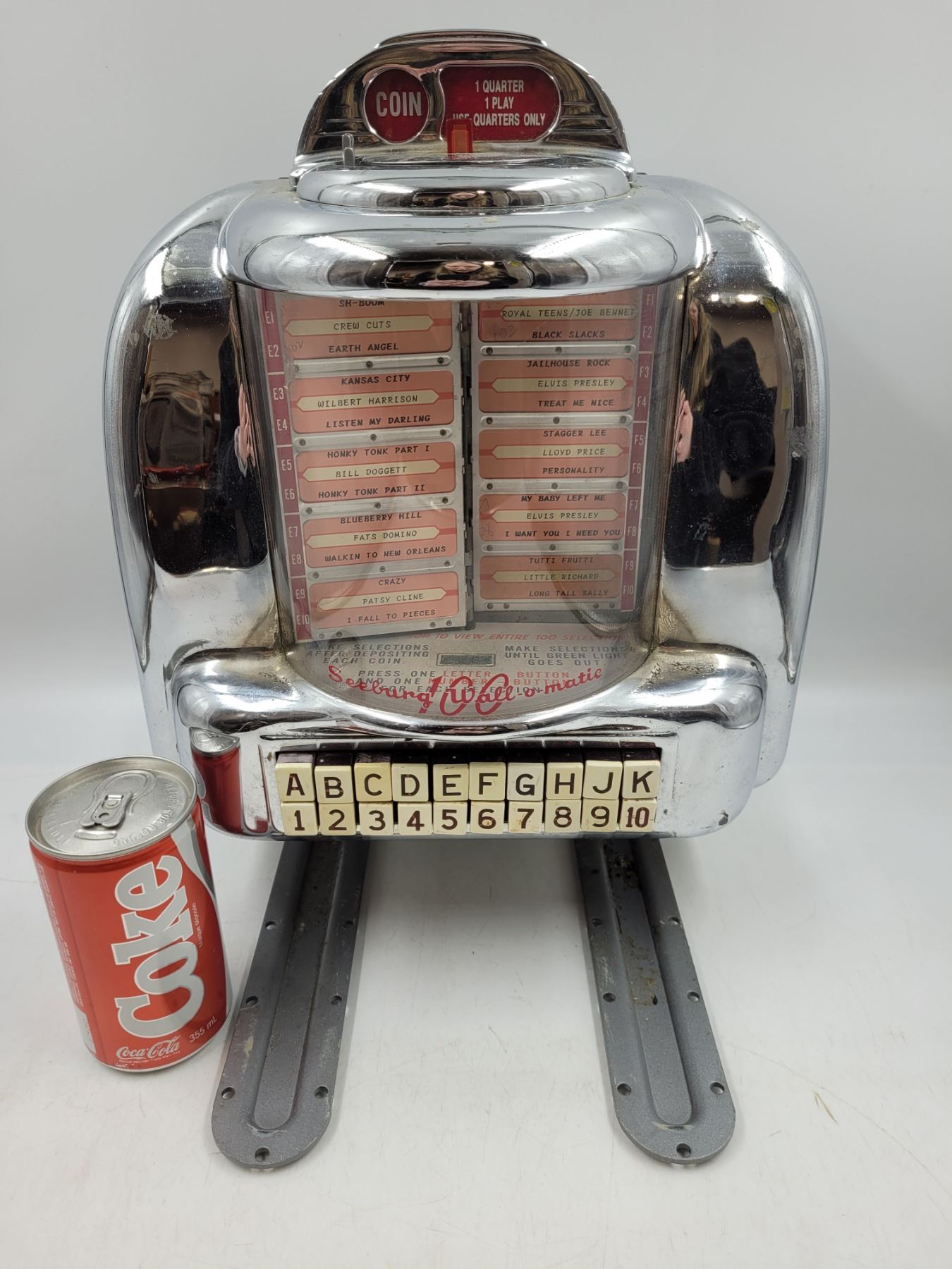 Vintage Seeburg Wall-O-Matic Jukebox Machine