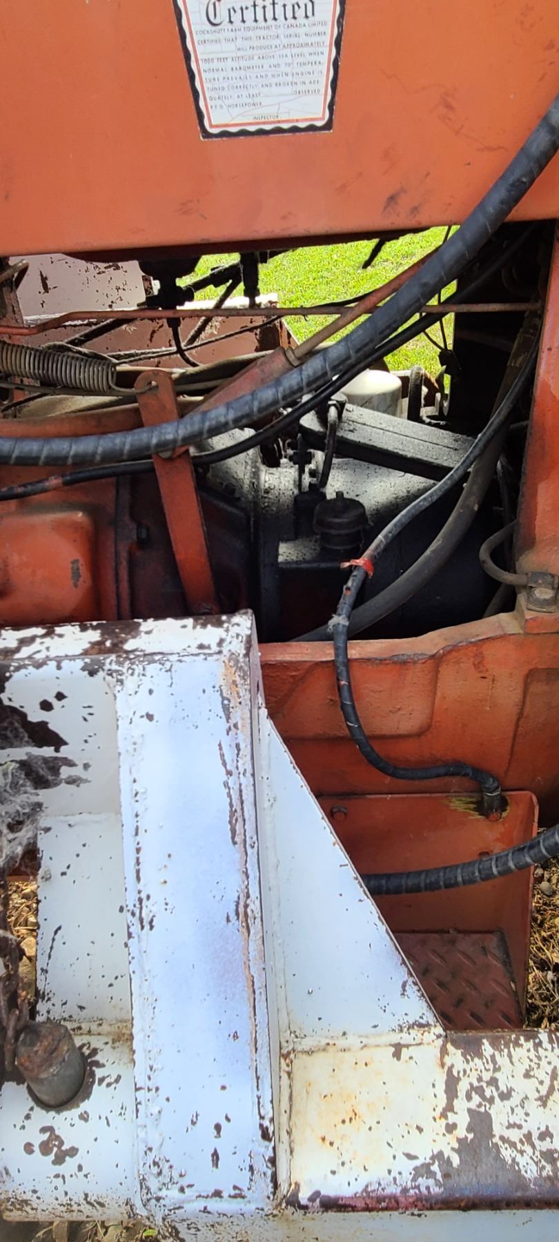 COCKSHUTT DIESEL 1850 TRACTOR C/W LOADER AND 5 FT BUCKET 3989 HRS POWER ...