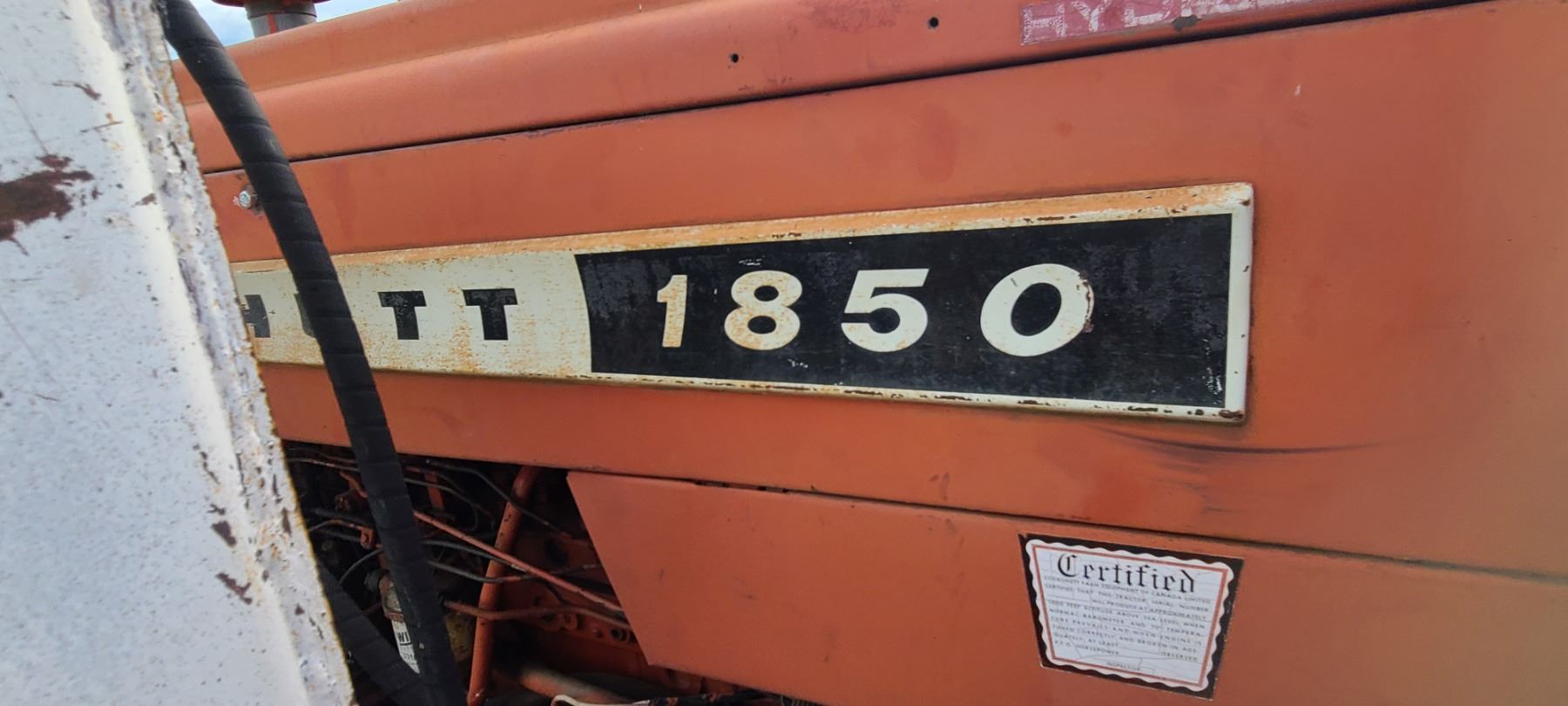 COCKSHUTT DIESEL 1850 TRACTOR C/W LOADER AND 5 FT BUCKET 3989 HRS POWER ...