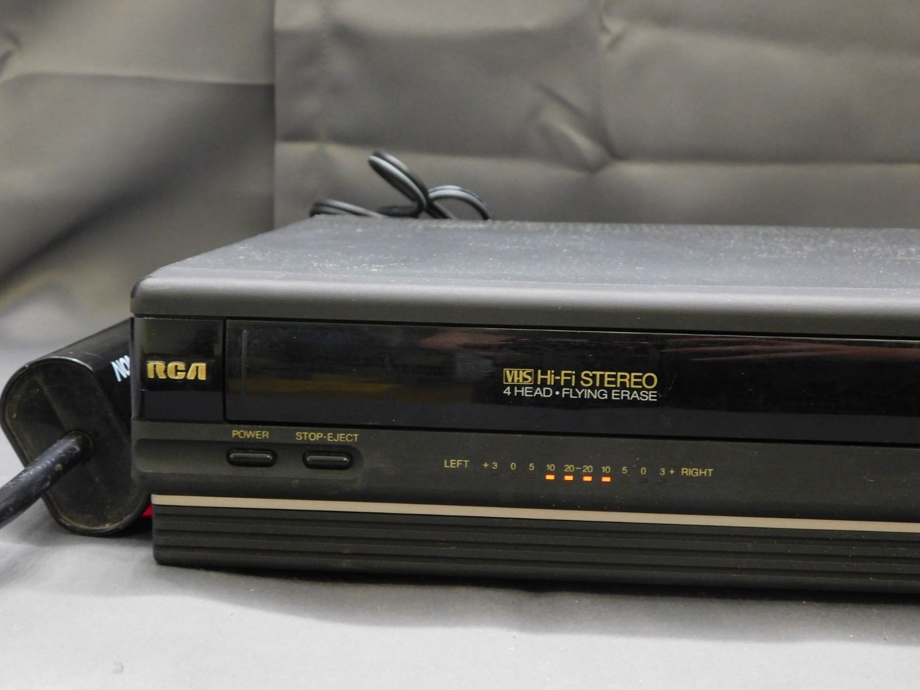 RCA VHS Hi-Fi Stereo VHS Tape Player