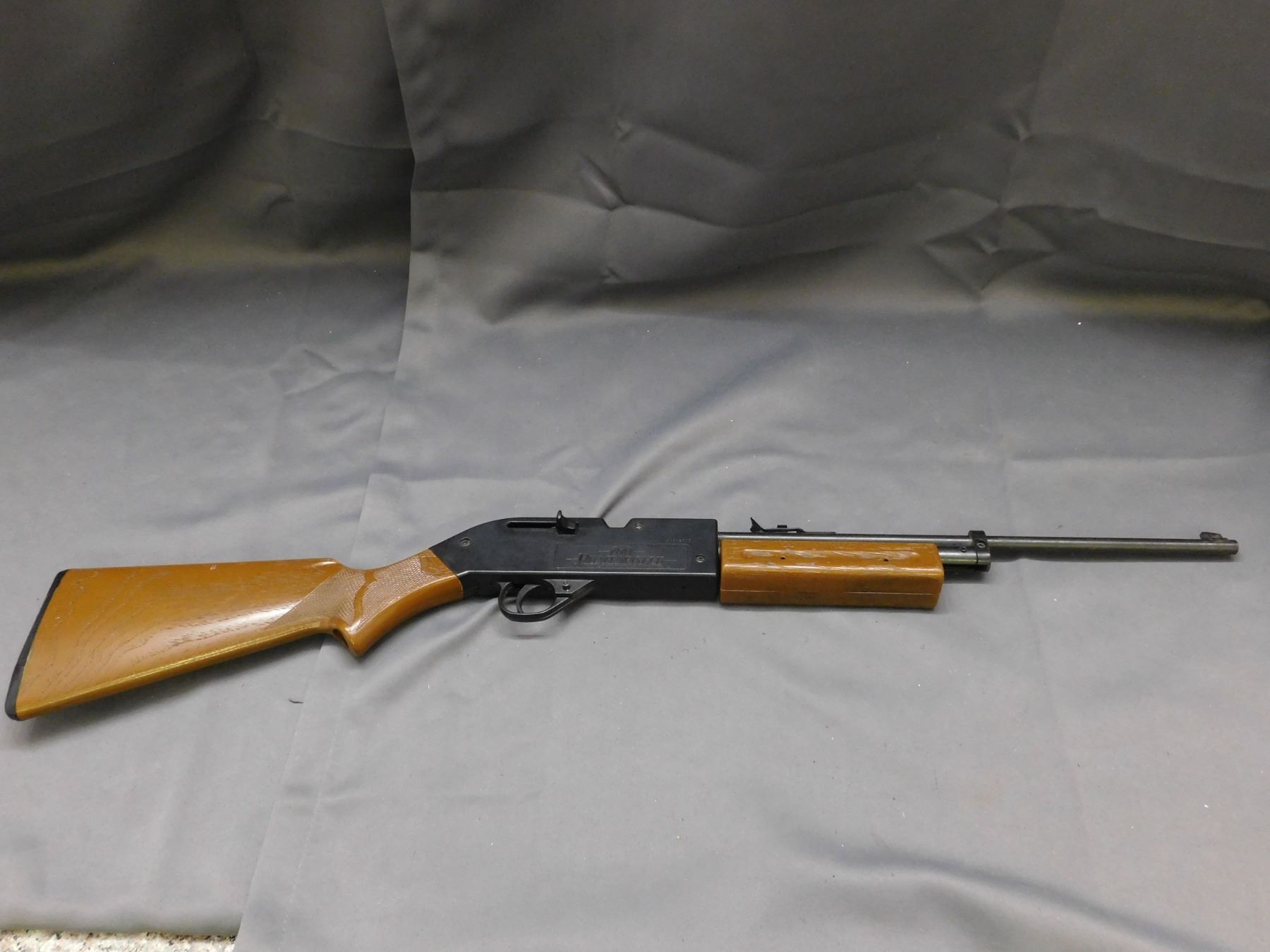 Crosman 760 Pumpmaster Air Pellet Gun .177 Calibur Model 760-C