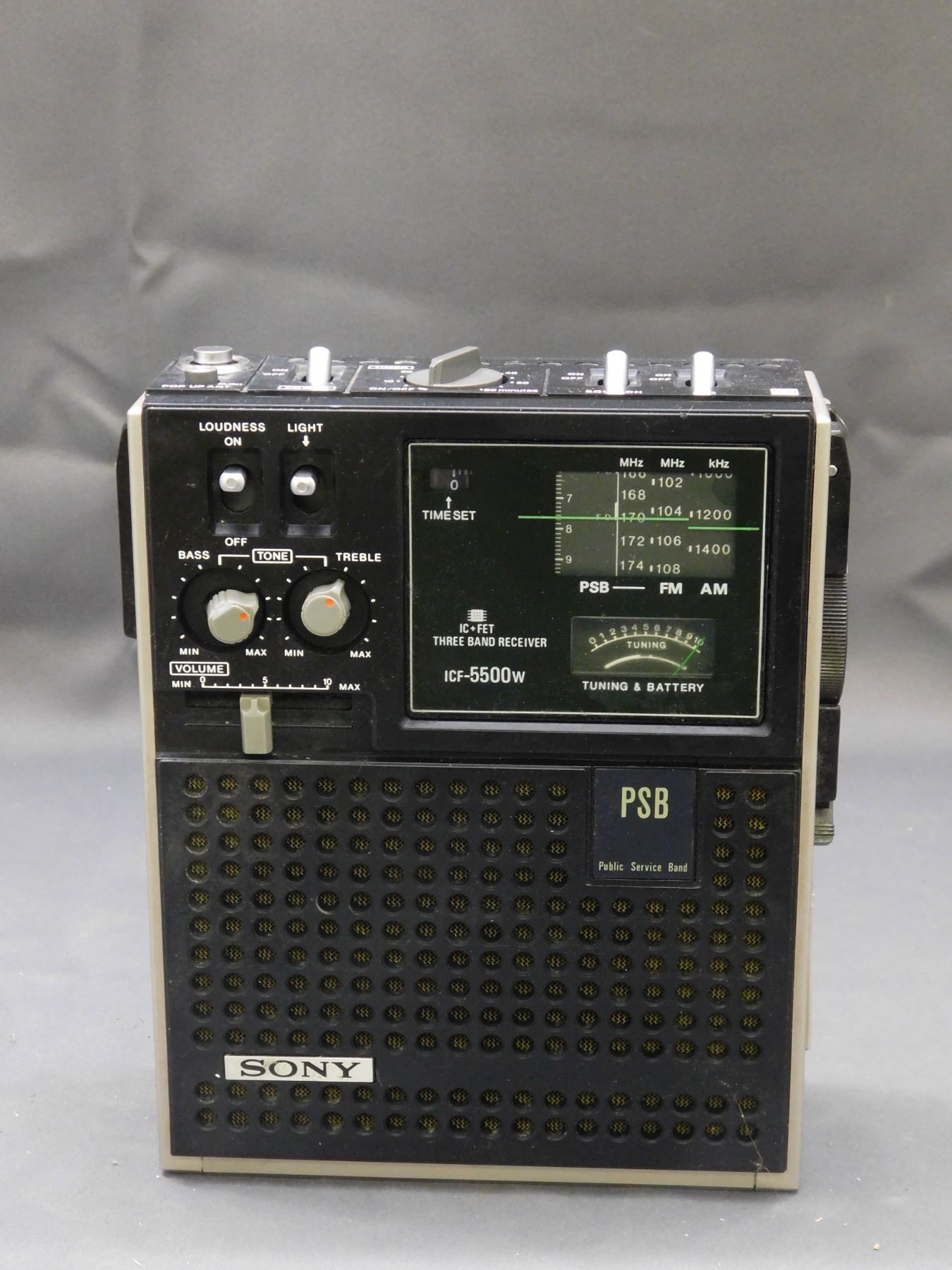 SONY PSB 3 Band ICF-5500W Radio