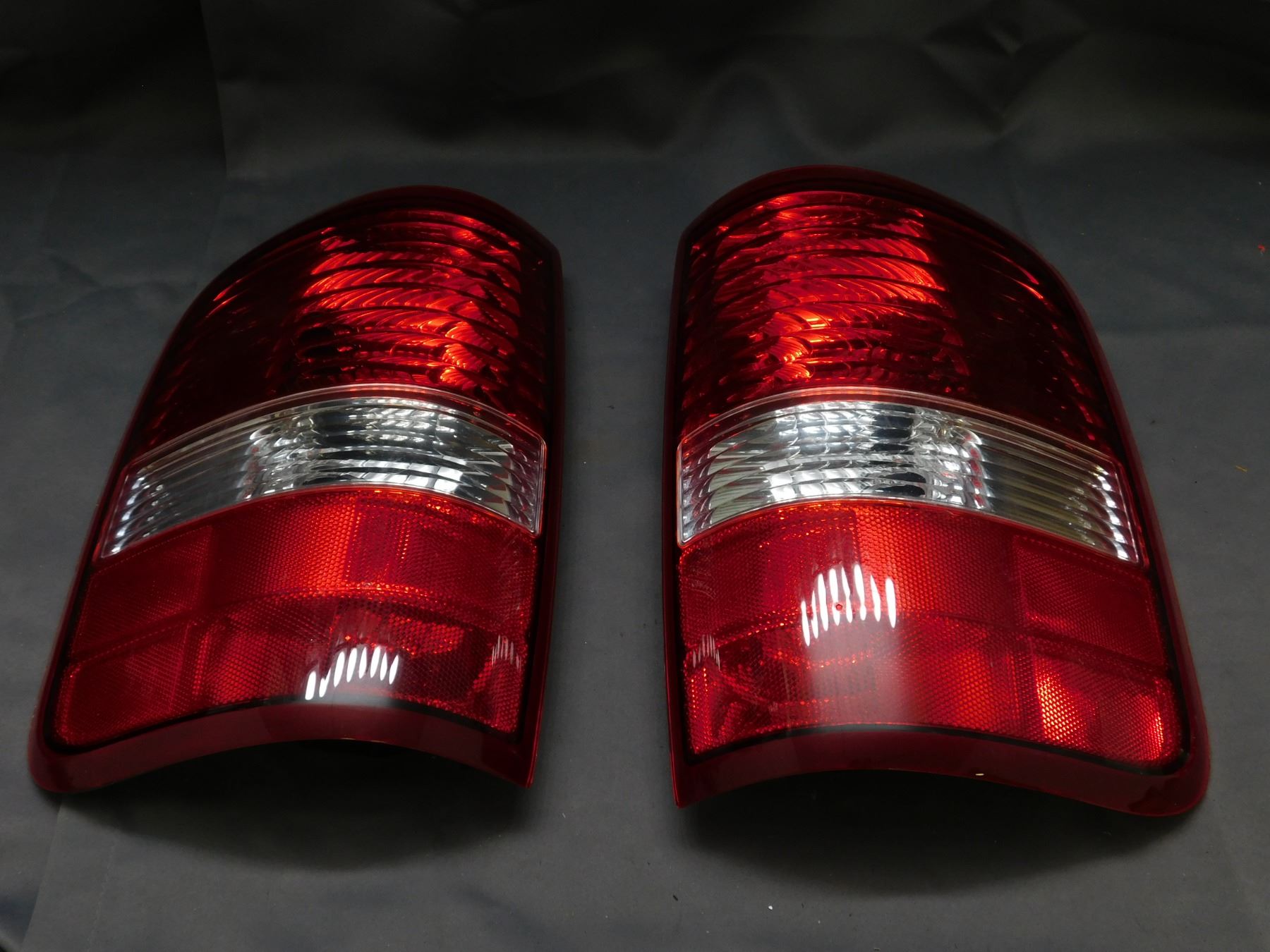 2004-8 Ford F-150 Tail Light Lens Covers