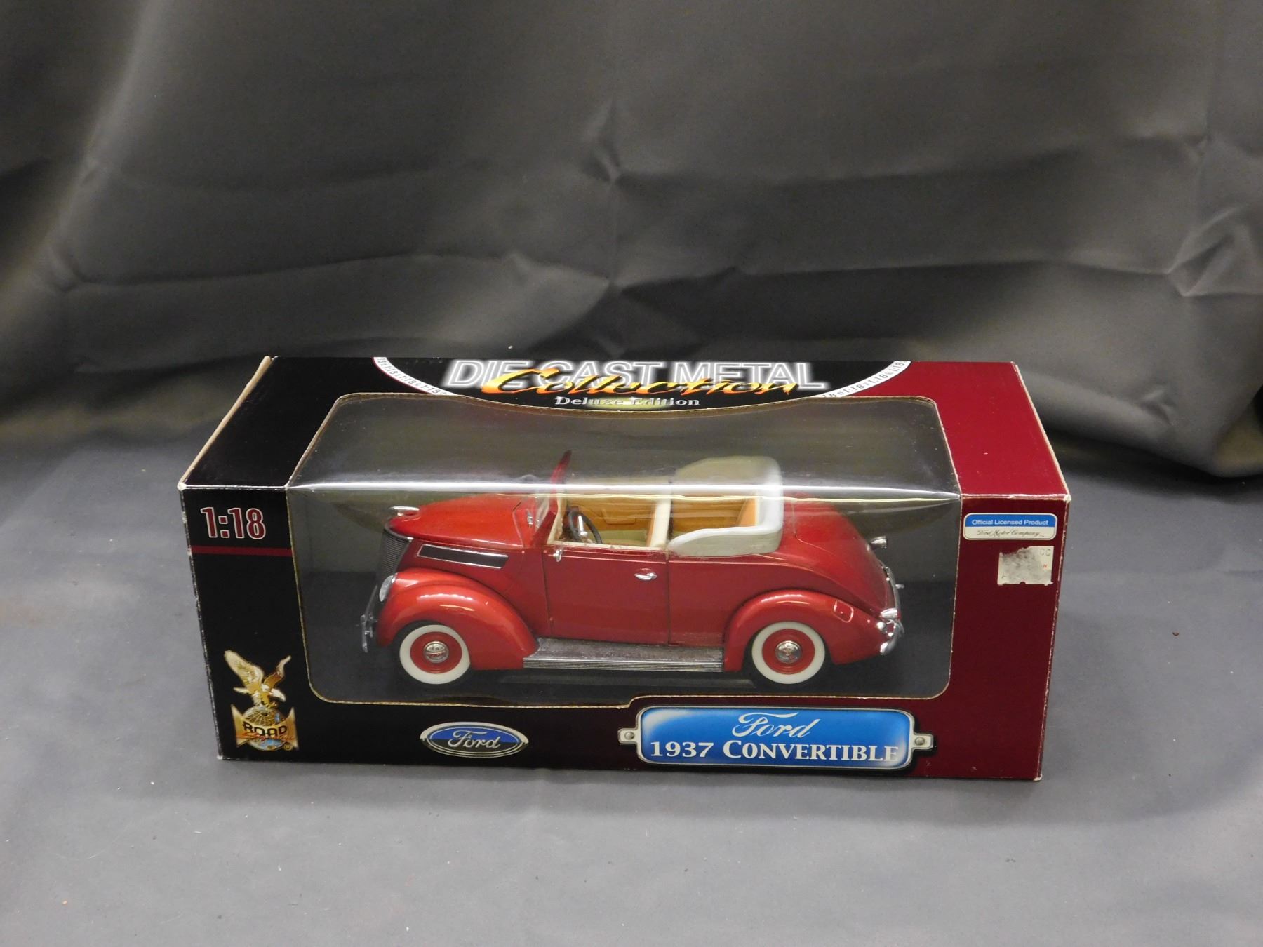 1:18 Die Cast Metal Collection Deluxe Edition Ford 1937 Convertible ...