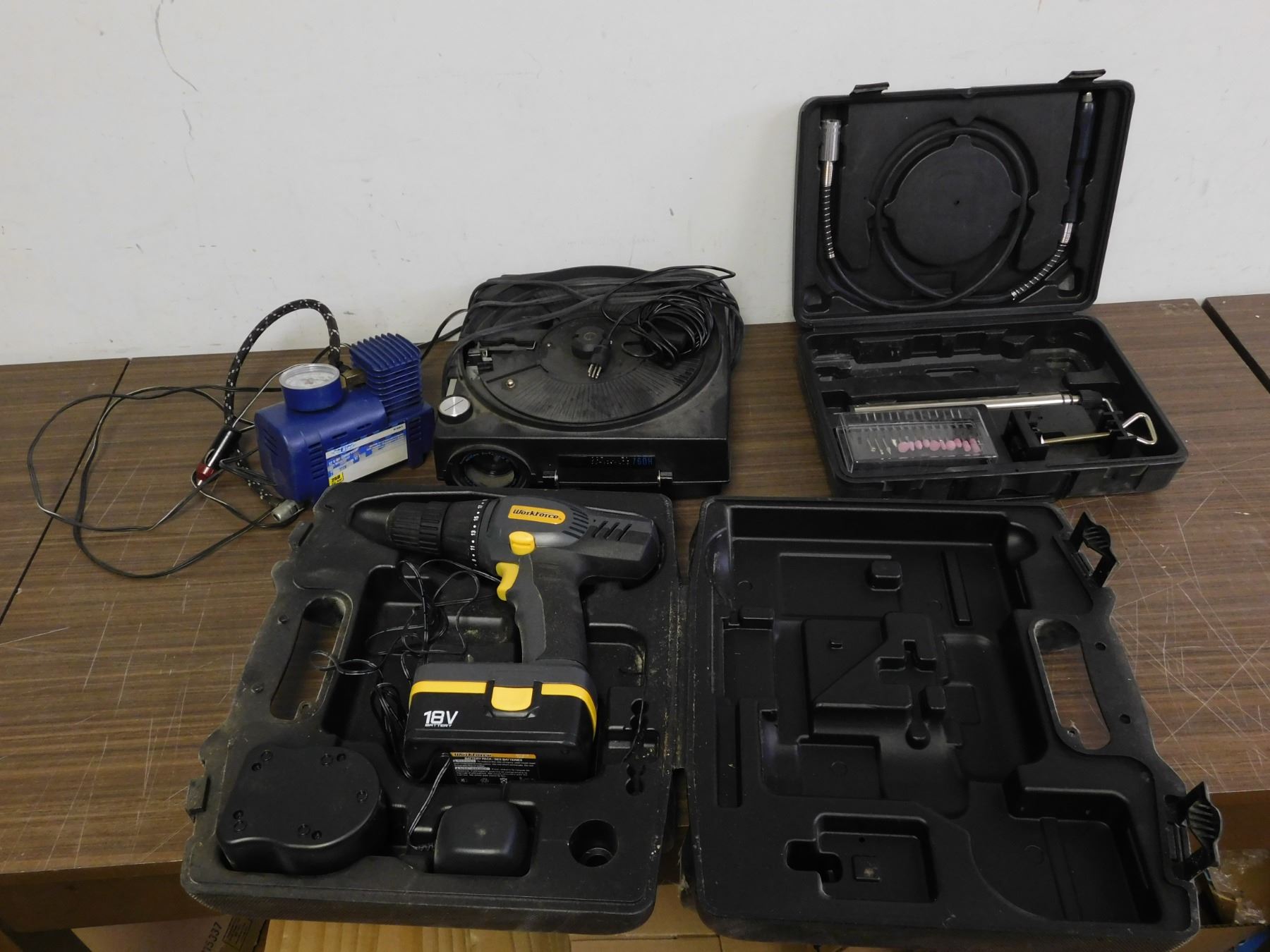 Workforce 18V Battery Drill, Kodak Carousel Projector, Pit Stop 250PSi ...
