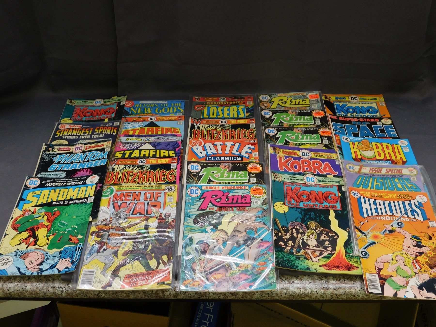 Lot of 24 Vintage Comic Books Assorted DC Titles Rima, Kobra, Starfire ...