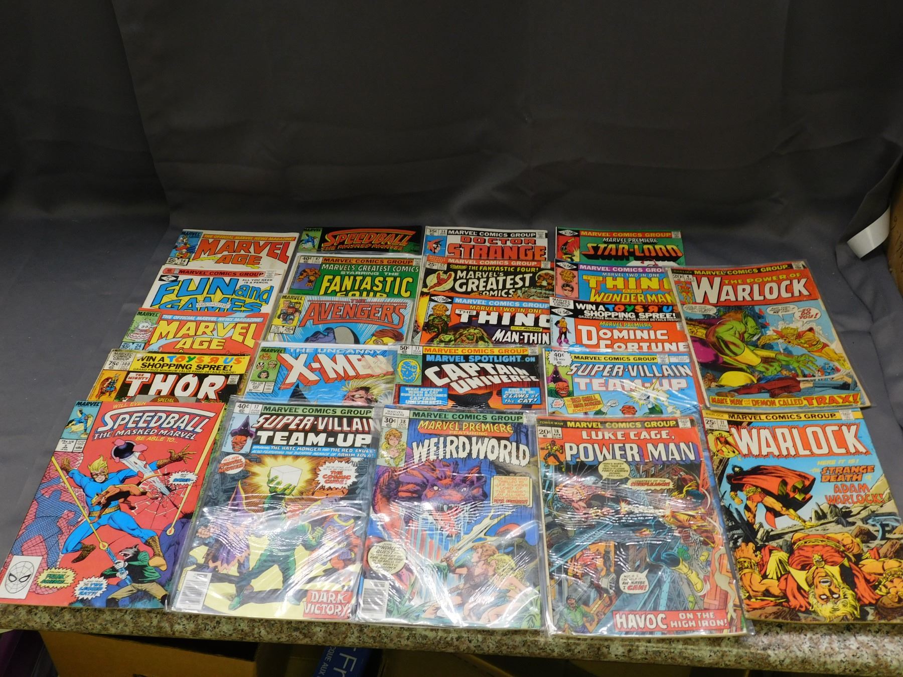 Lot of 22 Assorted Vintage Marvel Comics
