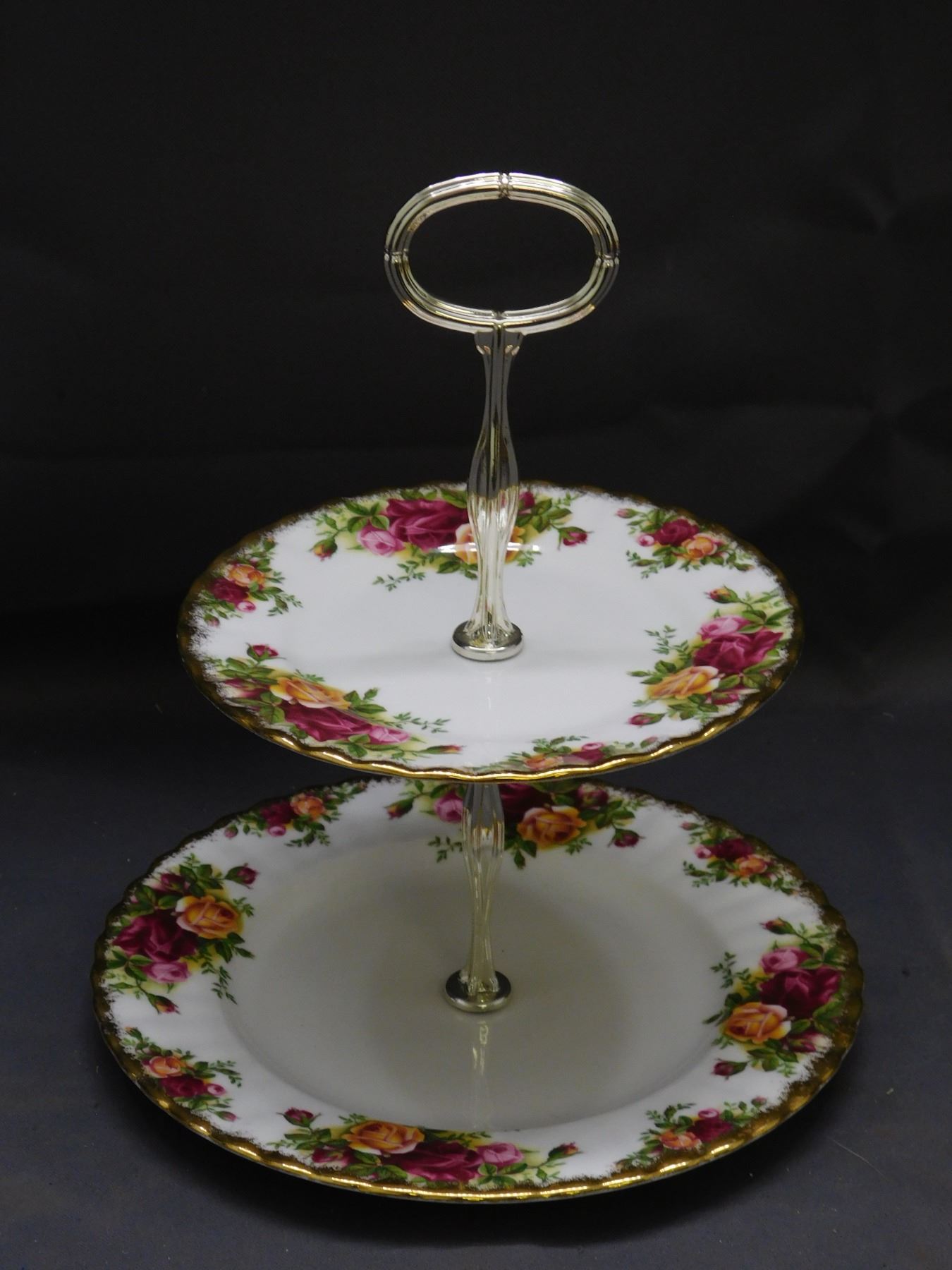 Royal Albert Old Country Roses 2-Tier Cake Dainty Server