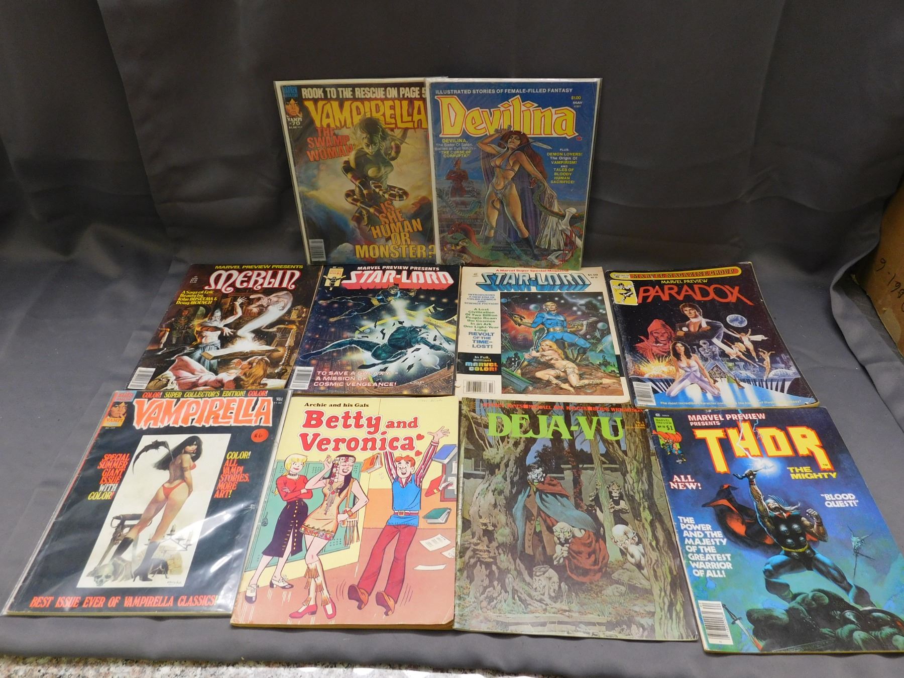 Lot of 10 Vintage Magazine Sized Comics Vampirella, Devilina, Paradox ...