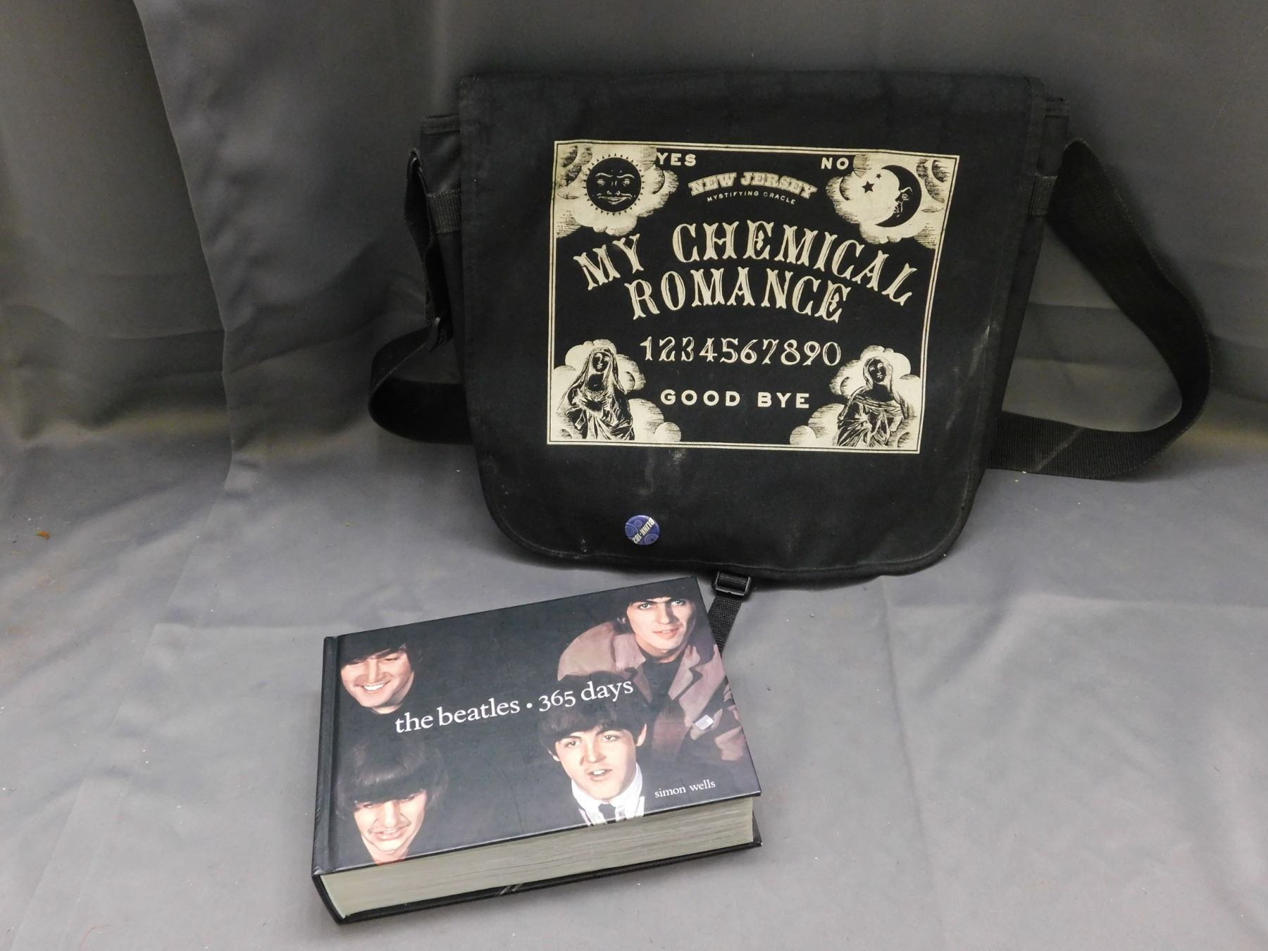 Lot of 2 My Chemical Romance Good Bye Messenger Bag & The Beatles 365 ...