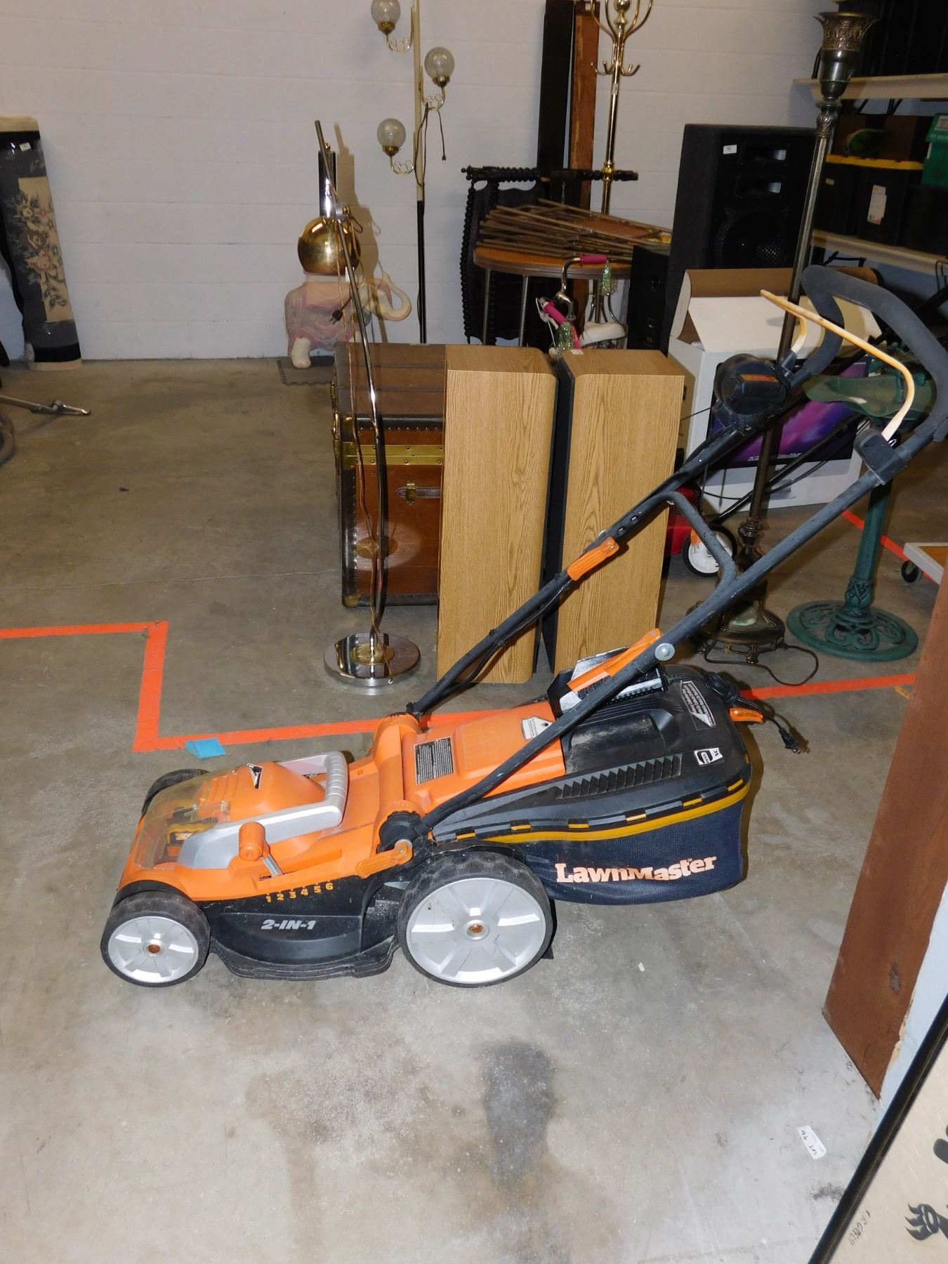 Lawn Master High Power Lithium Battery Lawn Mower 16" *works*