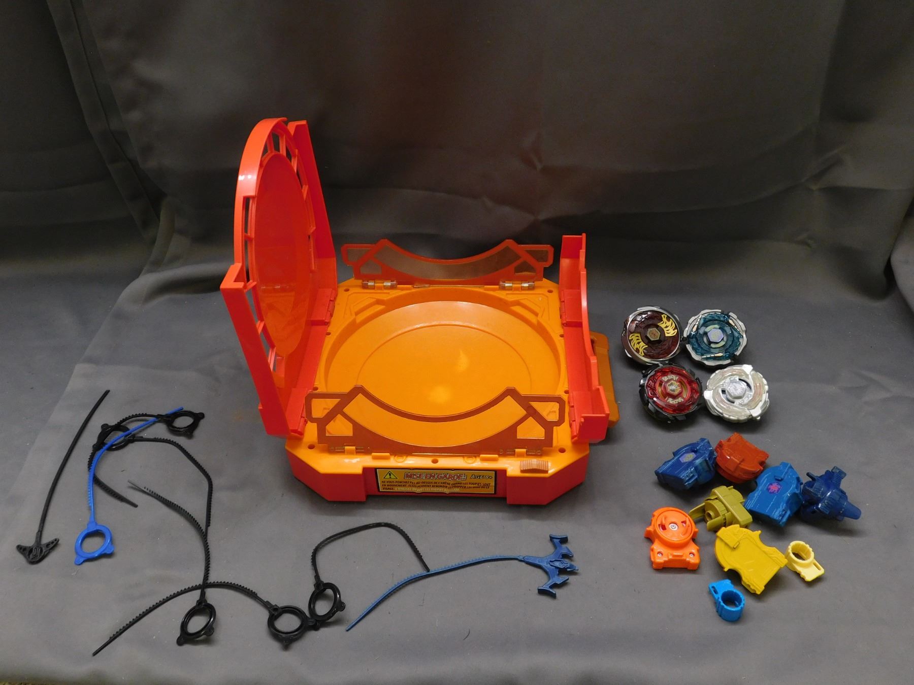 Beyblade Game Case with Accessories 4 Beys, Launchers, Ripblades