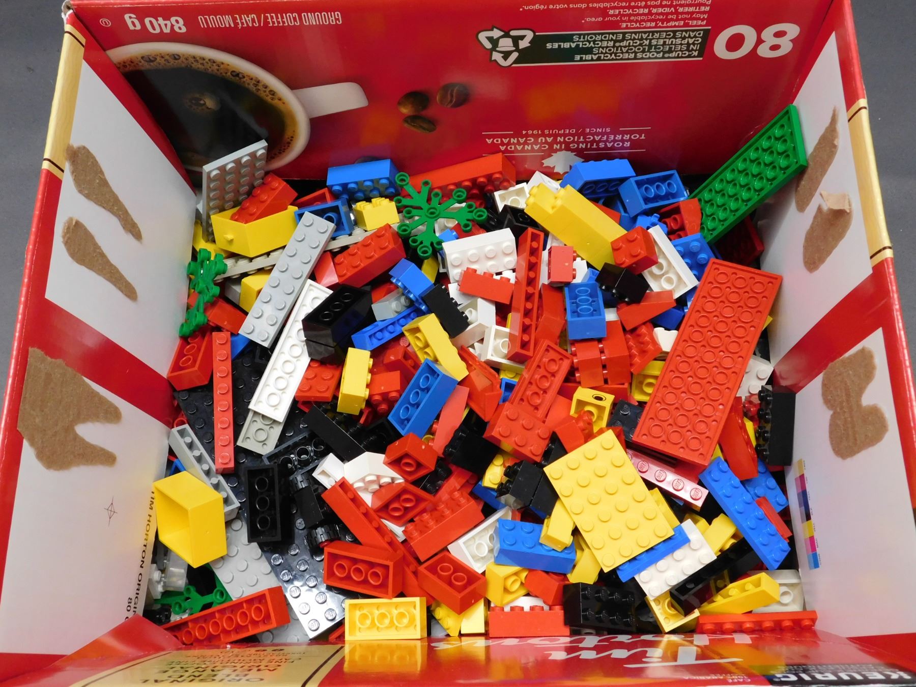 Box of 3lbs Vintage LEGO Bricks Primary Colours (no minifigs)