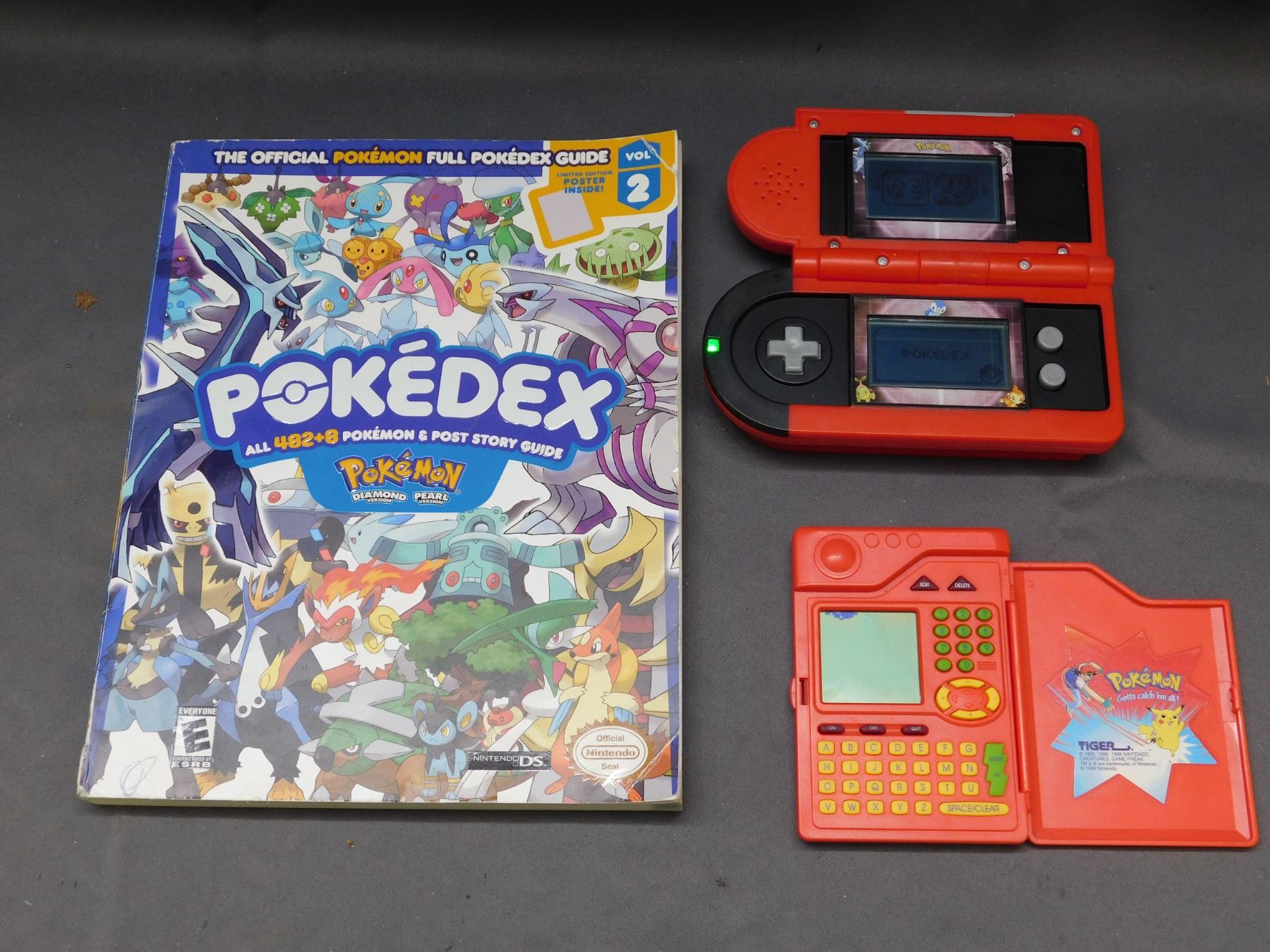 3pcs Pokemon Pokedex Units & Book 482+8 Book