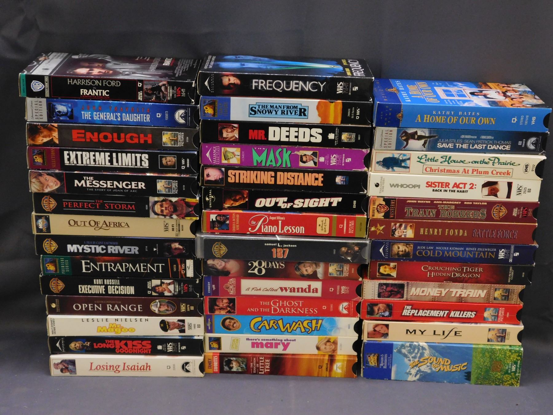 Lot of 40 Assorted VHS Tapes Movies Action, Drama, Comedy, Classics The Mask, Money Train, Sound of