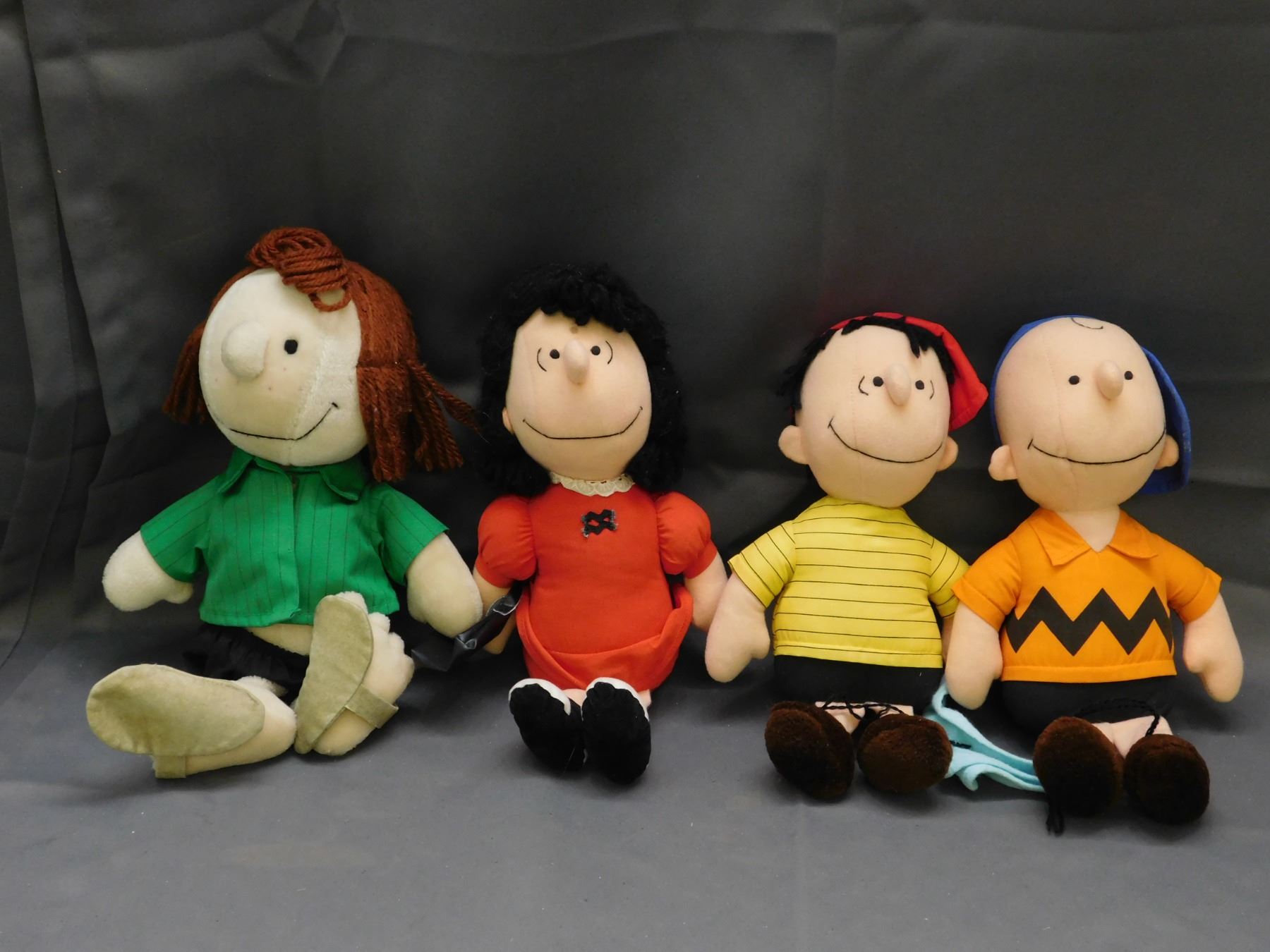 Lot of 4 Peanuts Charlie Brown Plushies