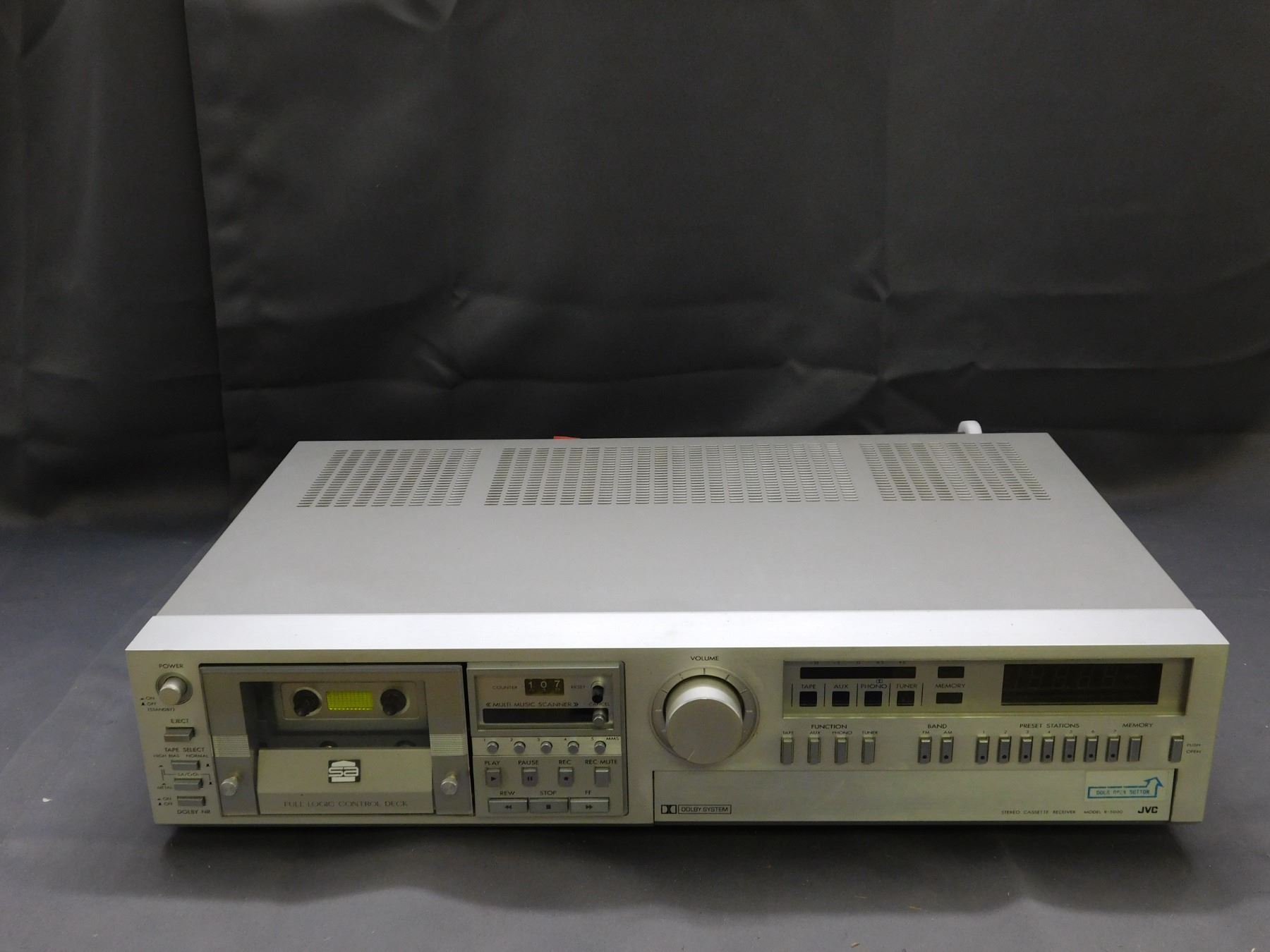 JVC Stereo Cassette Amplifier R-5000
