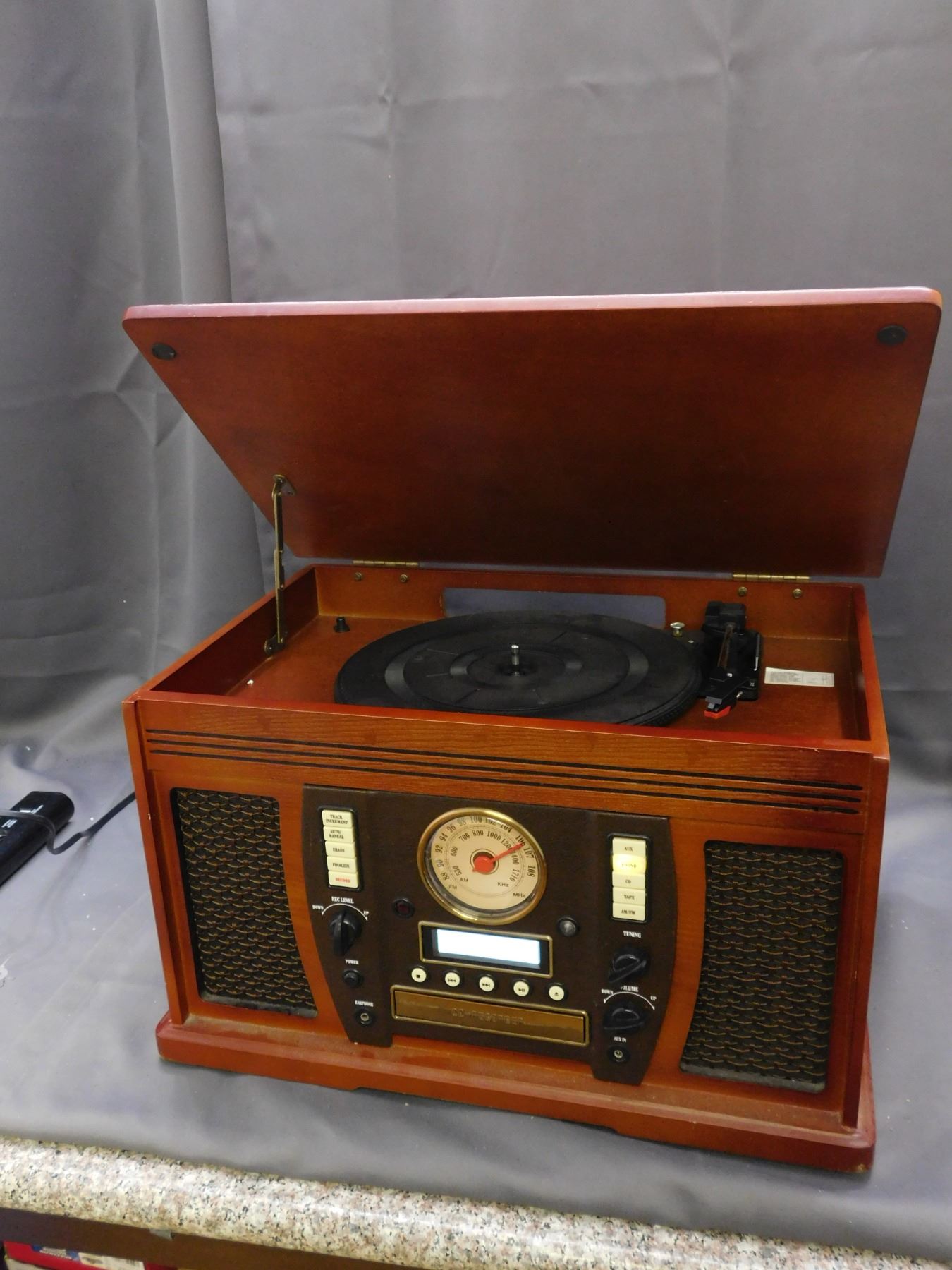 Vintage Multi-Player CD, Radio, Aux, Phono & Record Player System IT ...