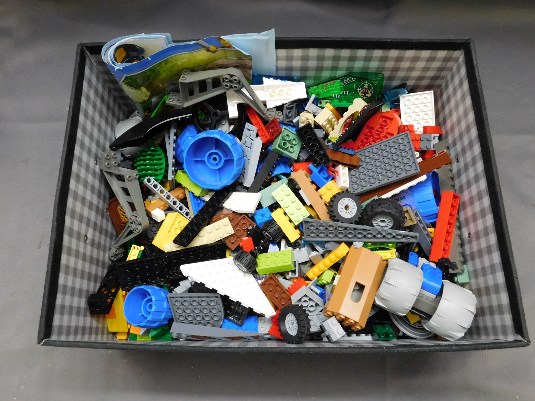 Box of LEGO Bricks Parts ( no minifigs )