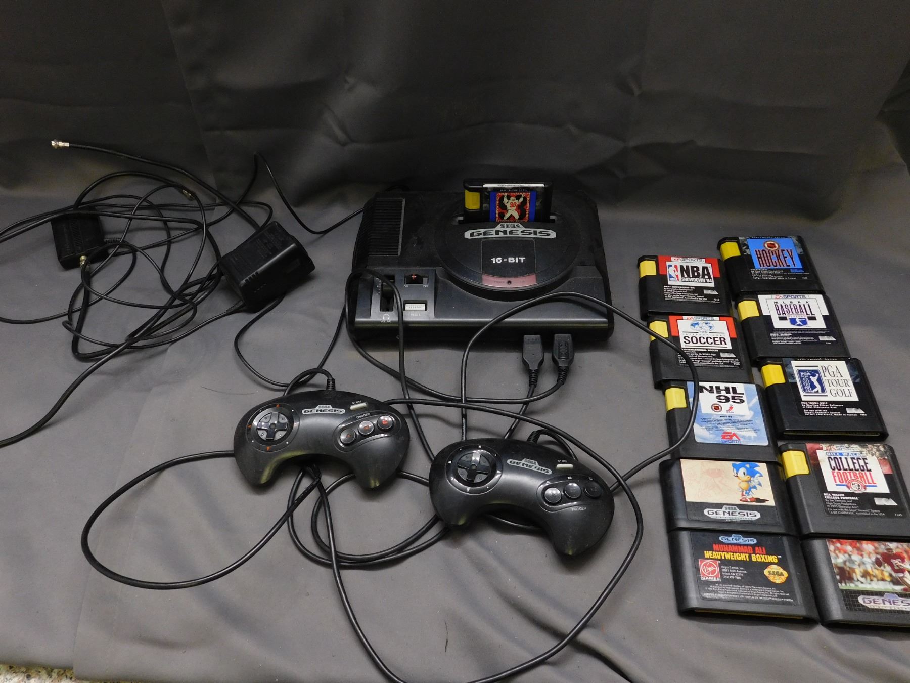 SEGA Genesis 16-Bit Console, 10 Games, 2 Controllers