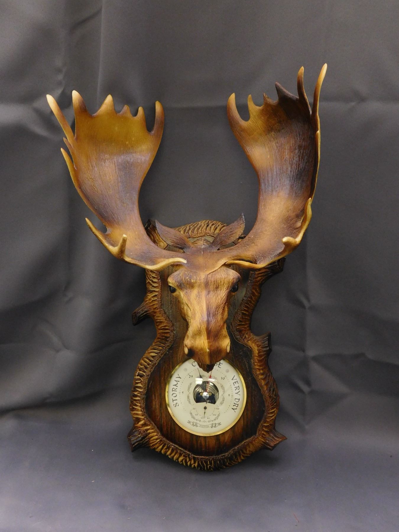 Plastic Moose Head Wooden Style Barometer
