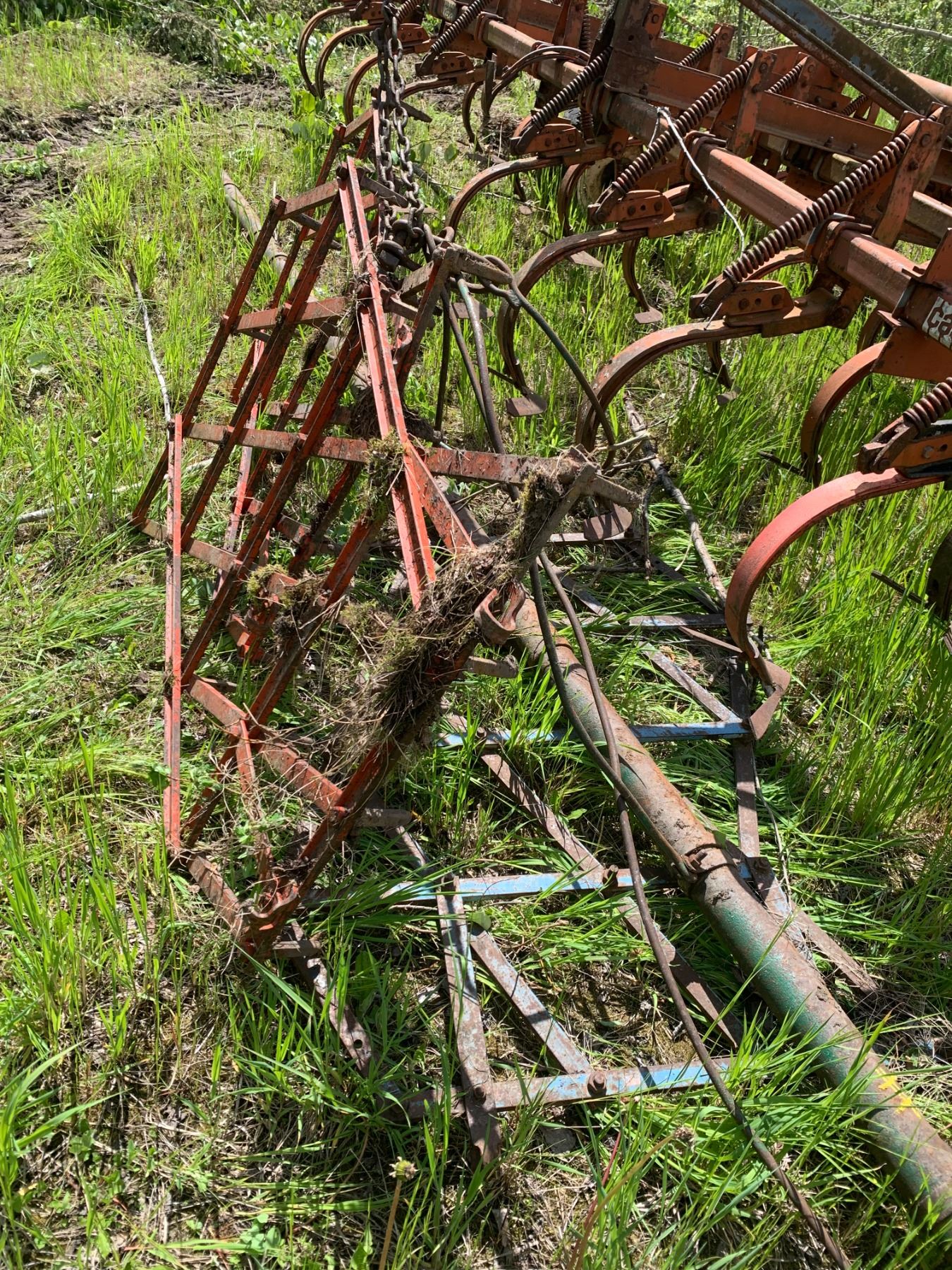 Harrow draw bar & 3- harrows