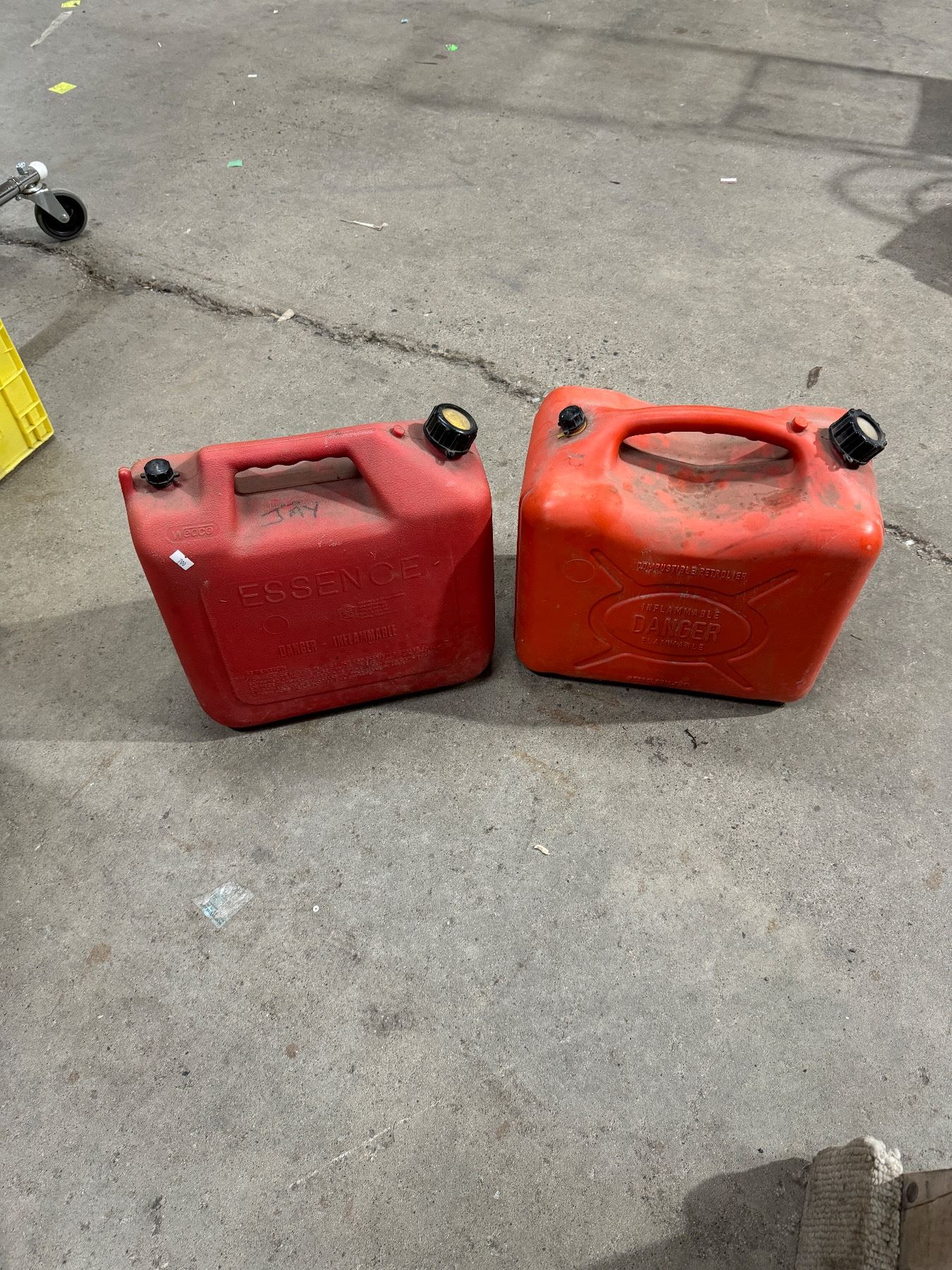 Fuel containers