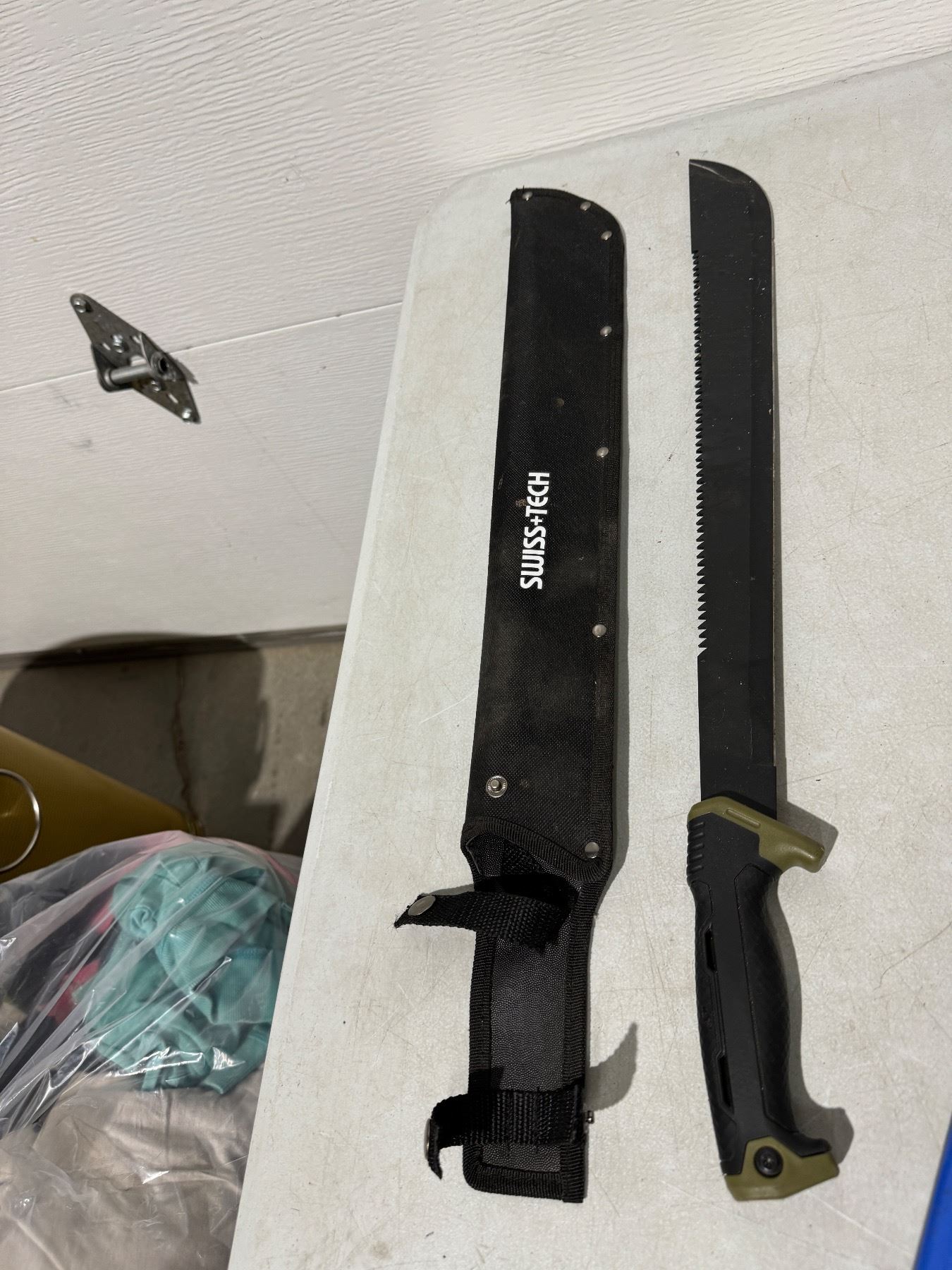 Swiss Tech machete