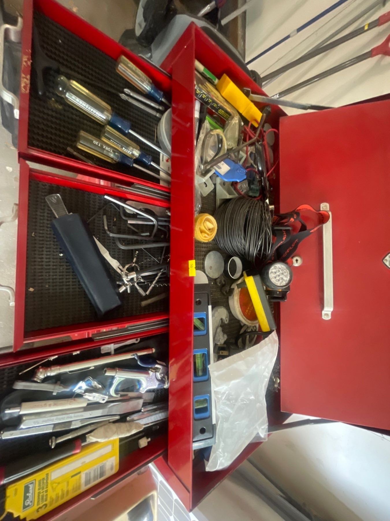 Beach Tool Chest & Contents - Beck Auctions Inc.