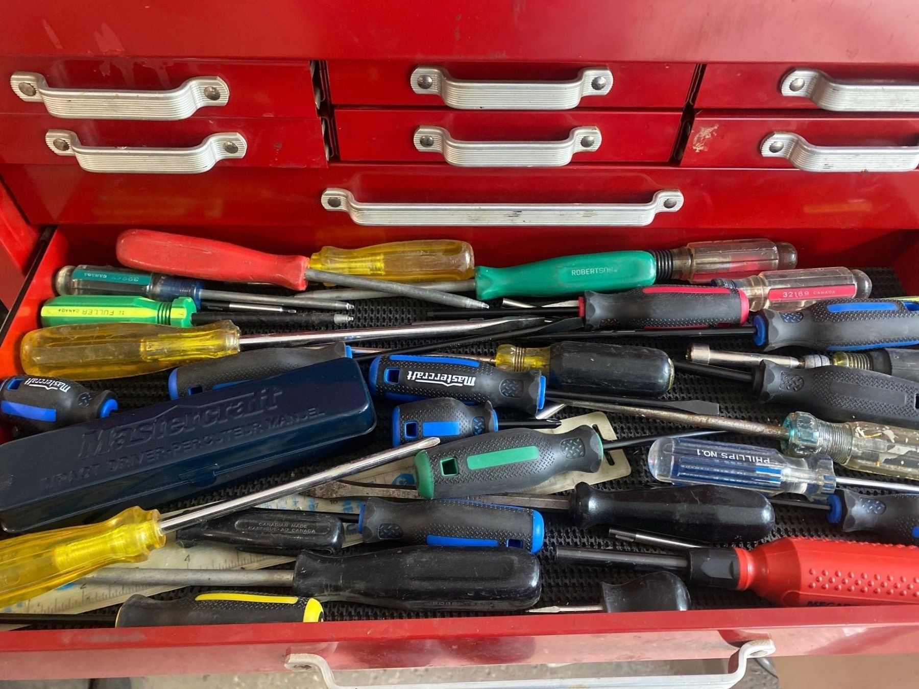 Beach Tool Chest & Contents - Beck Auctions Inc.