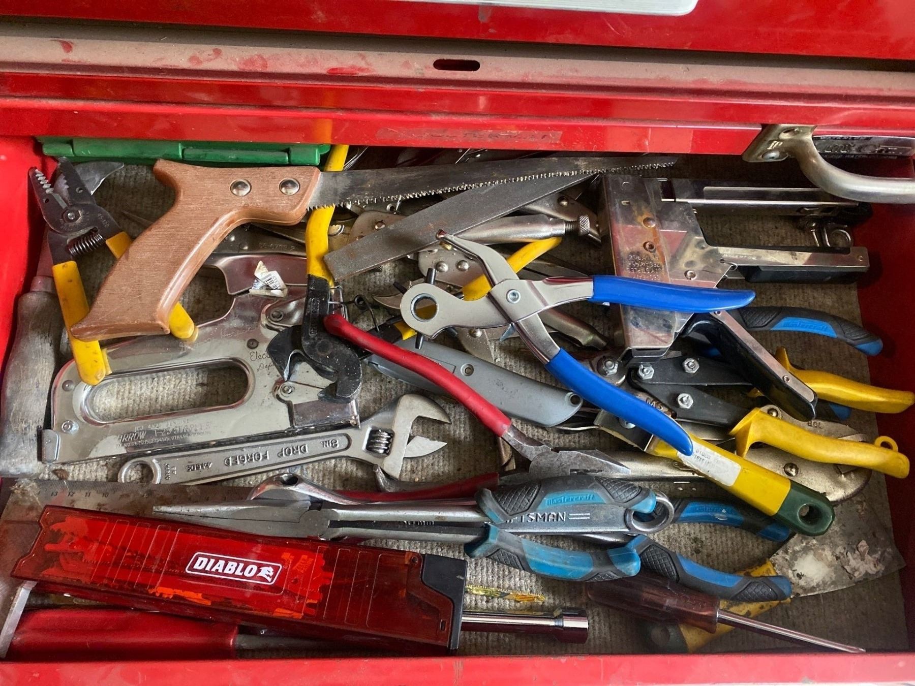 Beach Tool Chest & Contents - Beck Auctions Inc.