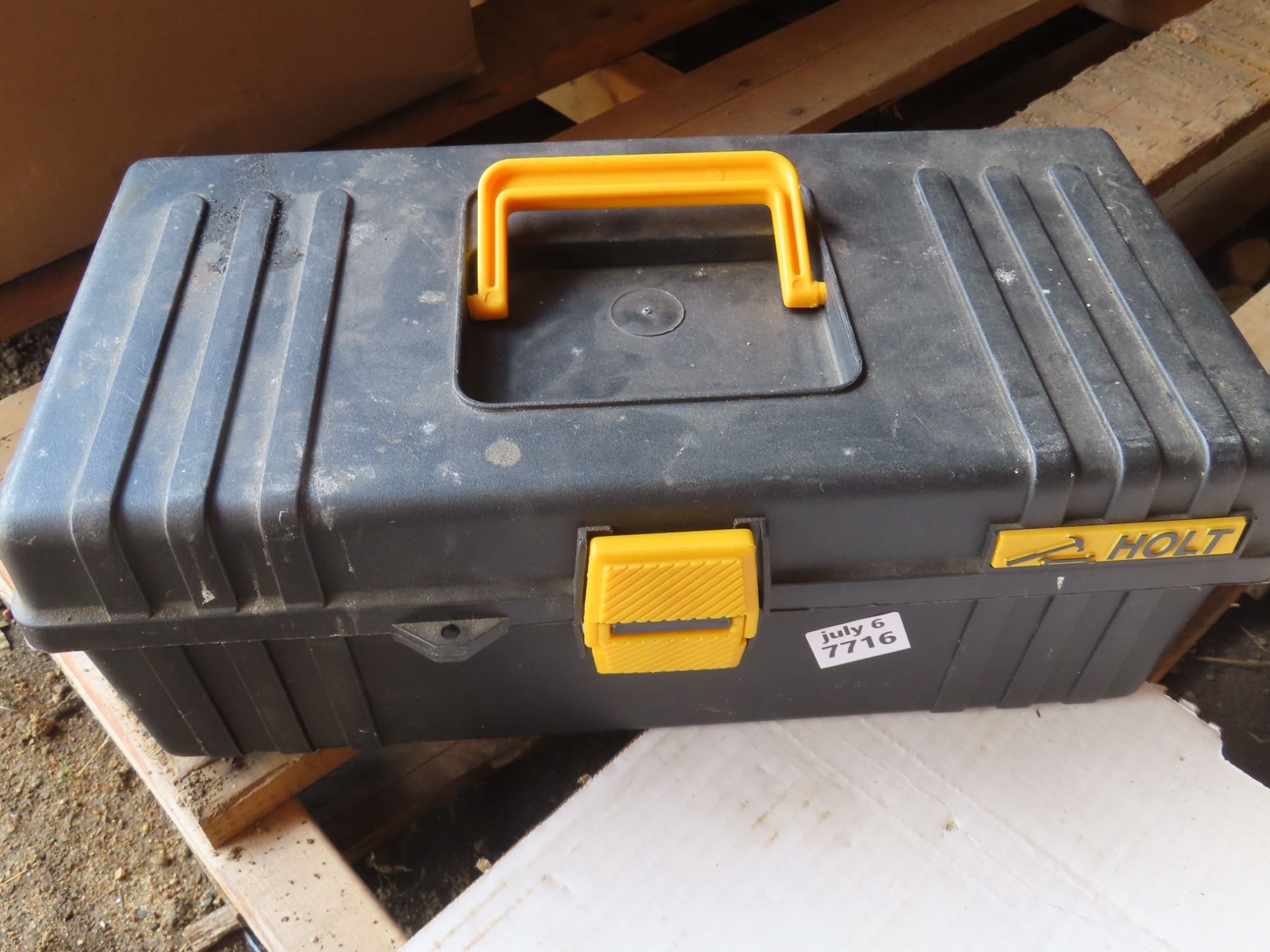 pair of tool boxes, one with Coleman lantern parts - Schmalz Auctions