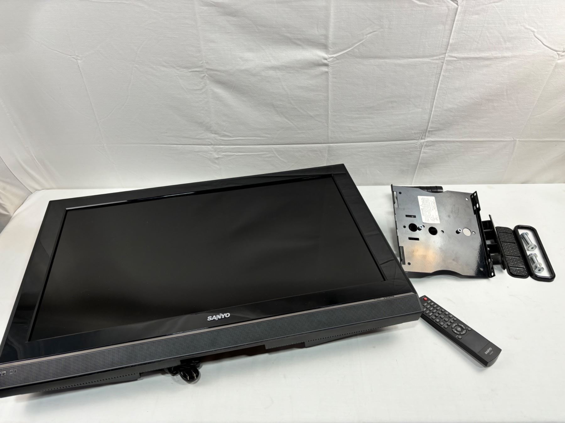 Sanyo 32 Sanyo 32