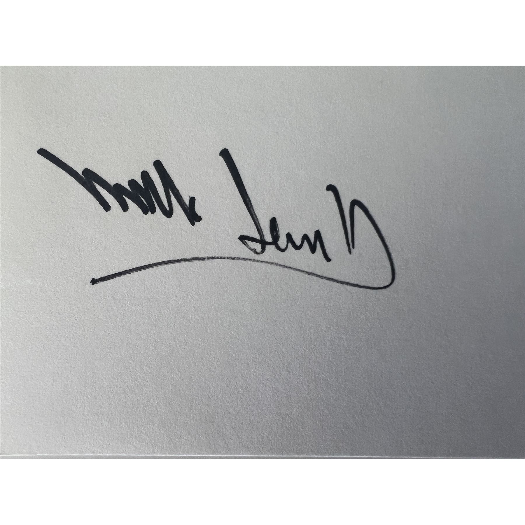 Boxing referee Mills Lane original signature