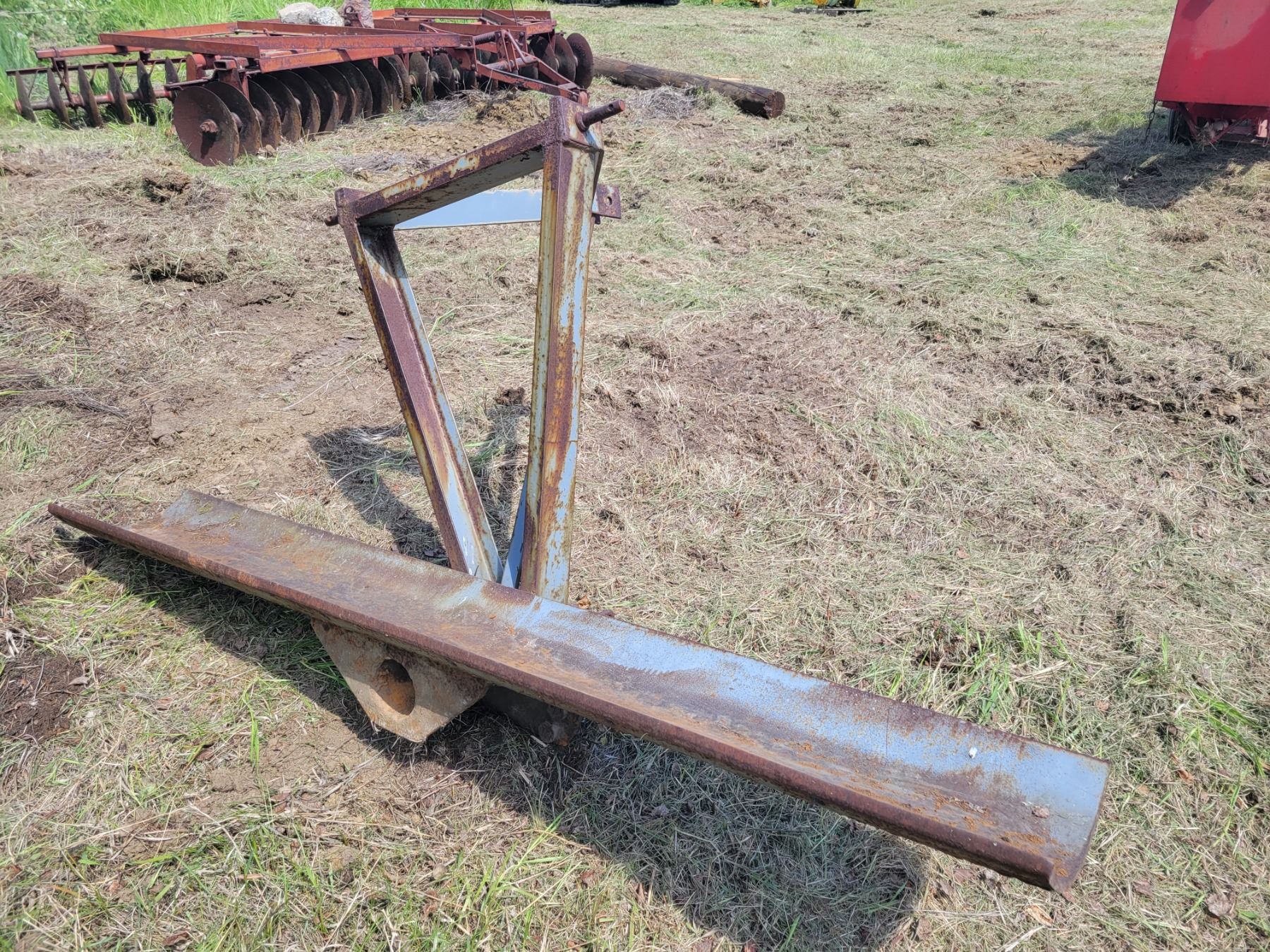 3pt 84 inch grey back blade.